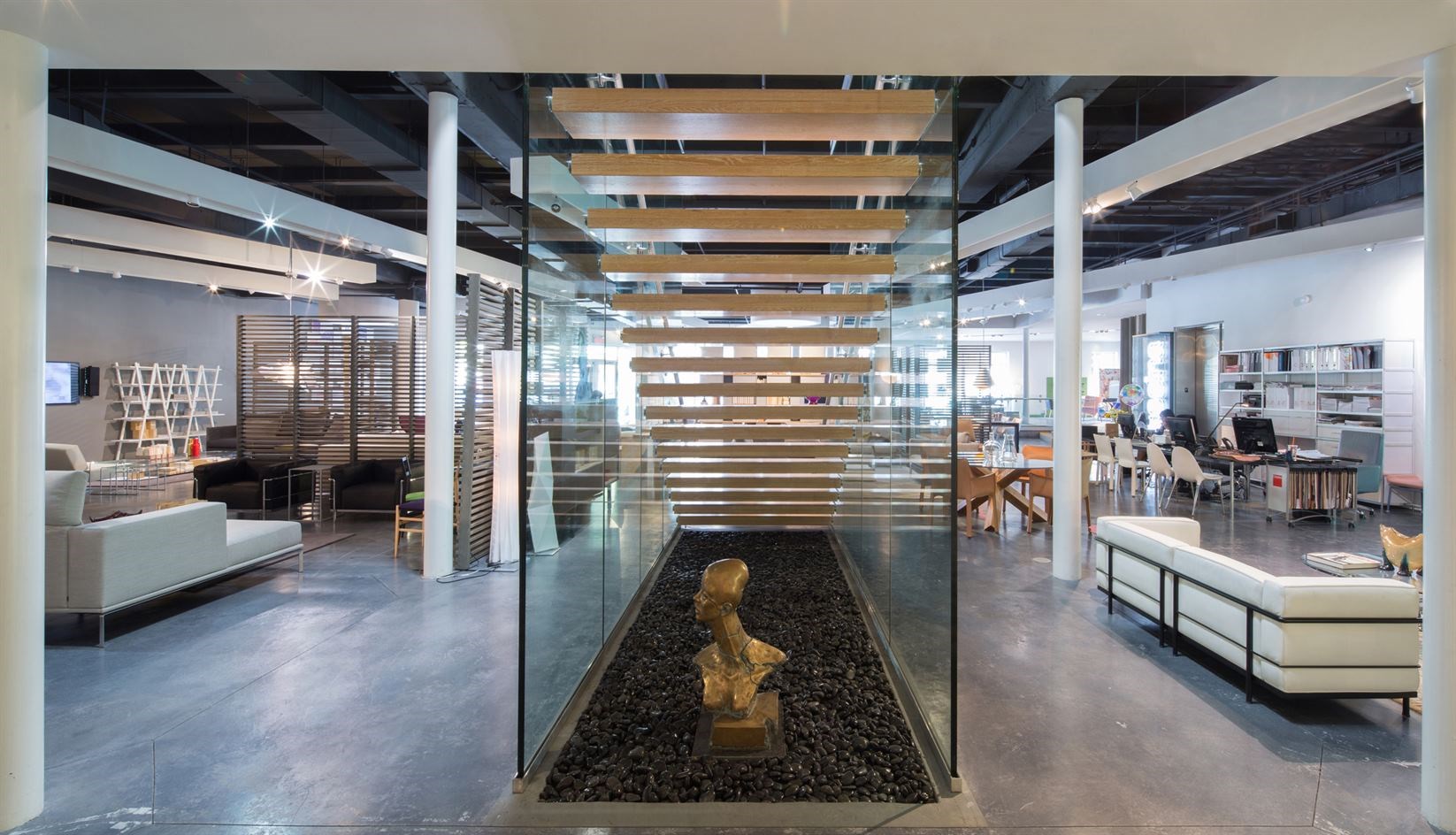 Self supporting straight glass Open staircase MISTRAL COMMERCIAL By ...