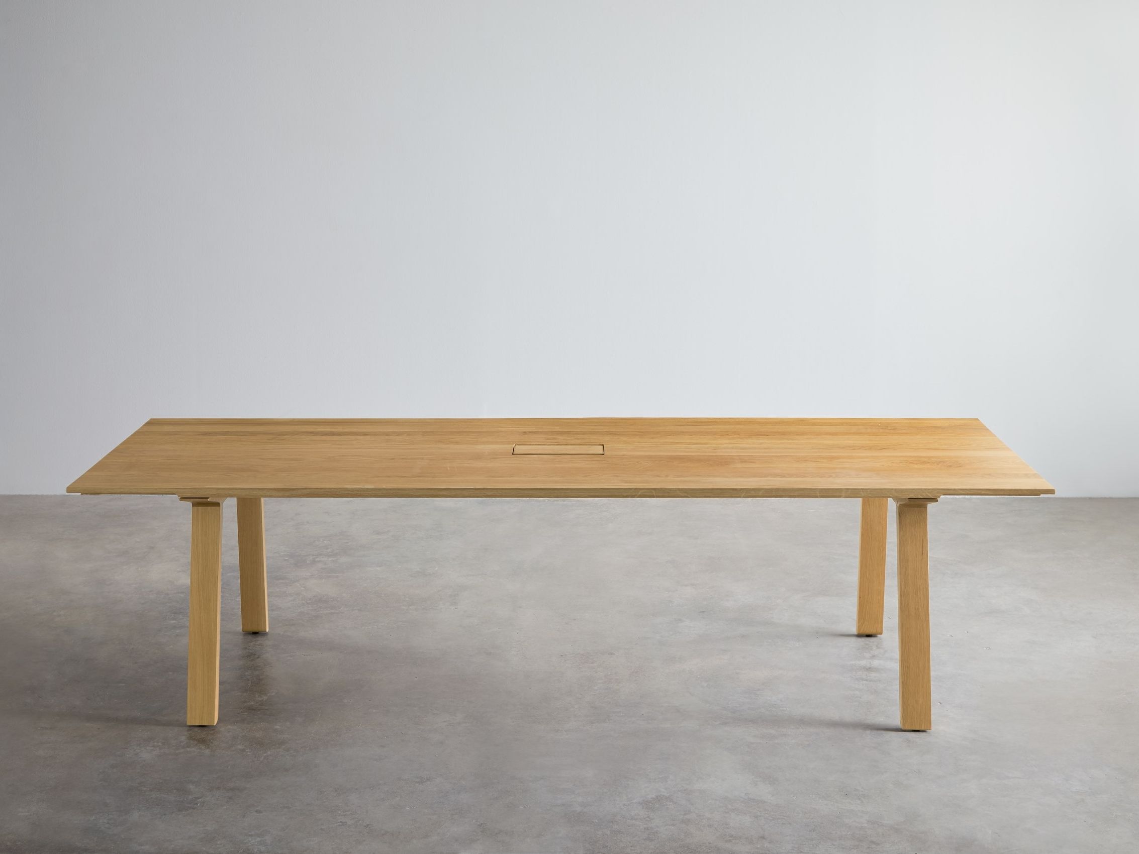 MITIS | Rectangular table Mitis Collection By Punt design Mario Ruiz
