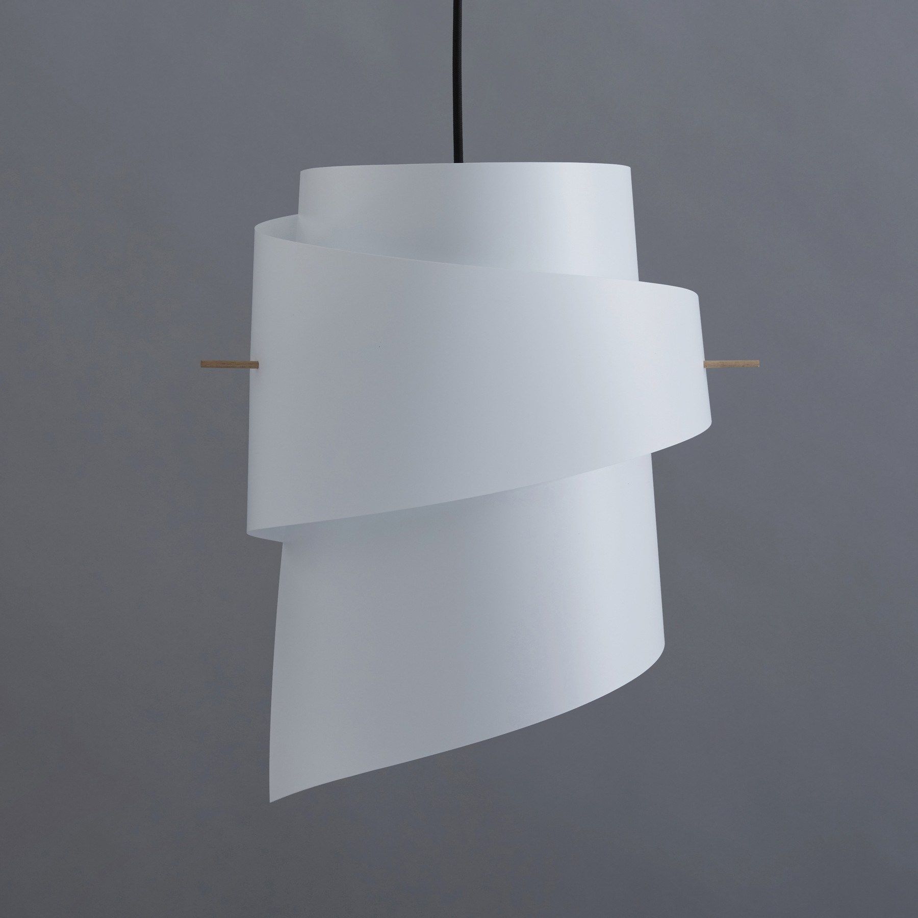 LED handmade plastic pendant lamp ML01 LARGE PLASTIC WHITE By moijn ...