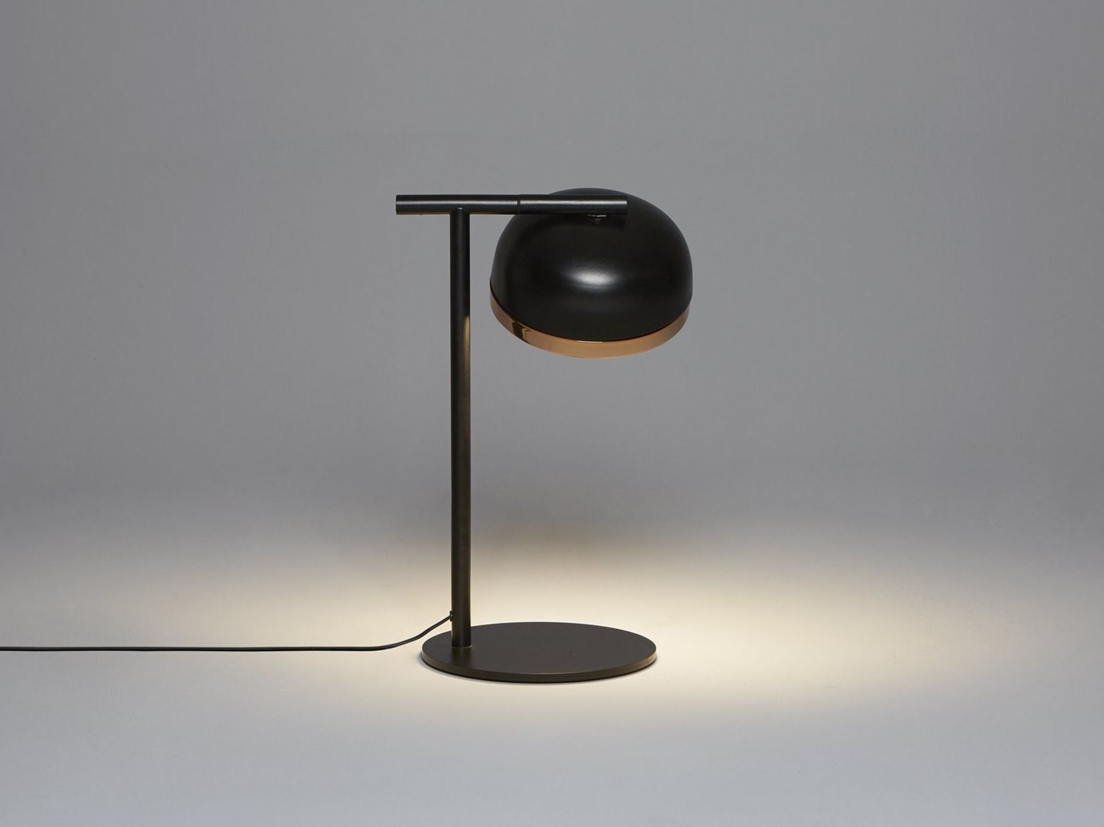 MOLLY Brass table lamp with fixed arm By Tooy | design Corrado Dotti