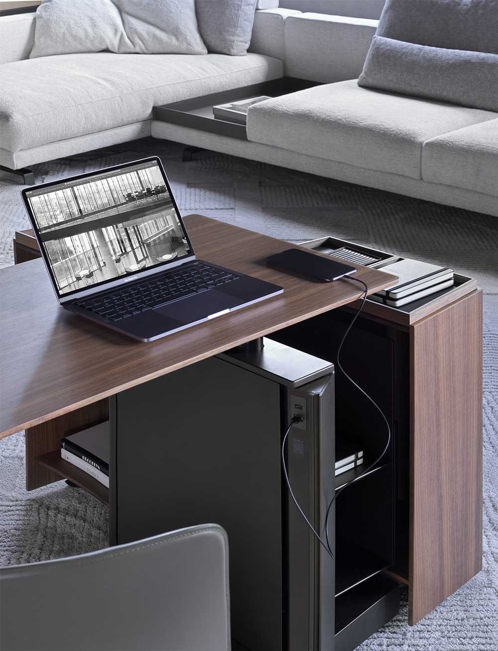 Height-adjustable walnut writing desk with castors MOLTENI - TOUCH DOWN ...