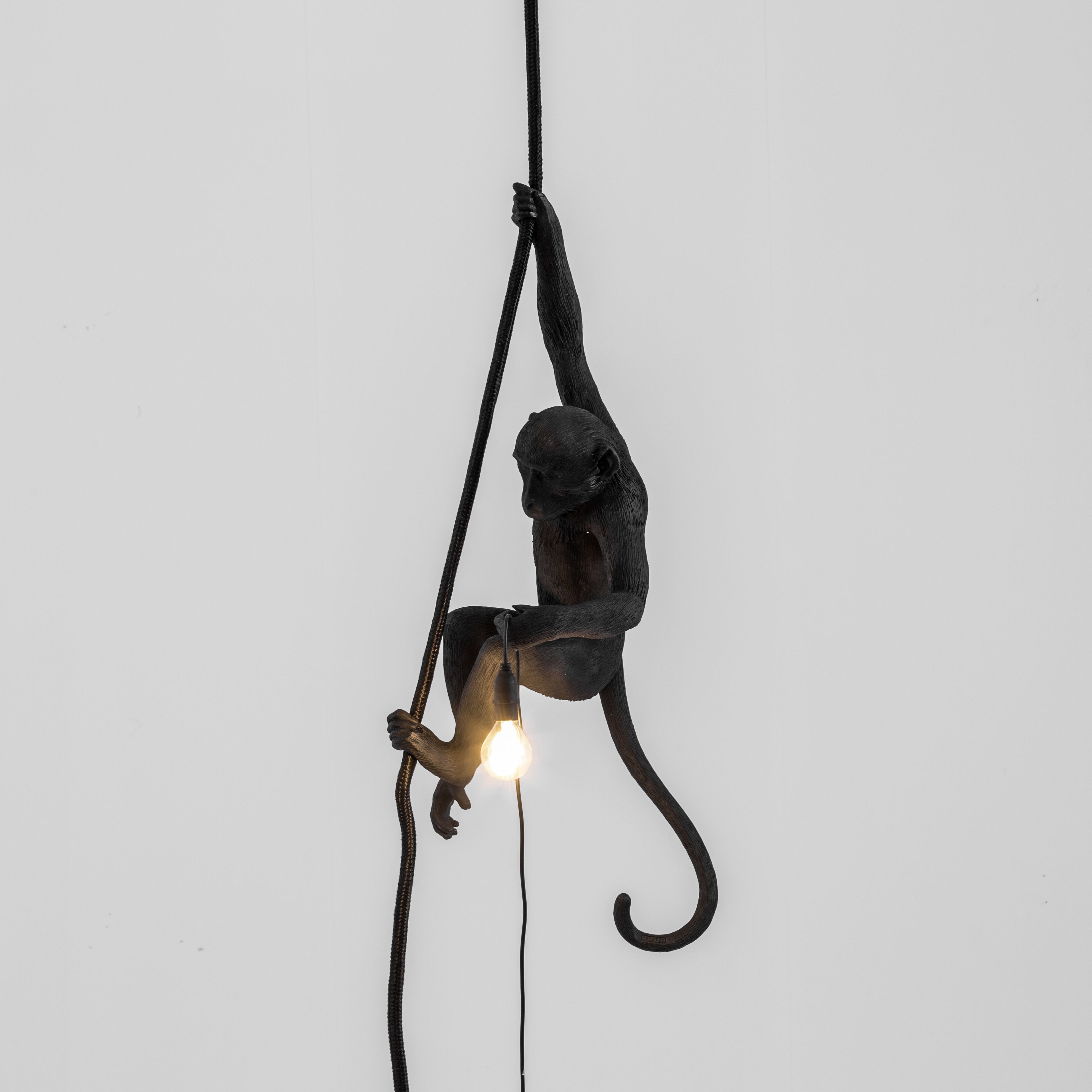 THE MONKEY LAMP BLACK CEILING Pendant lamp By Seletti | design Marcantonio