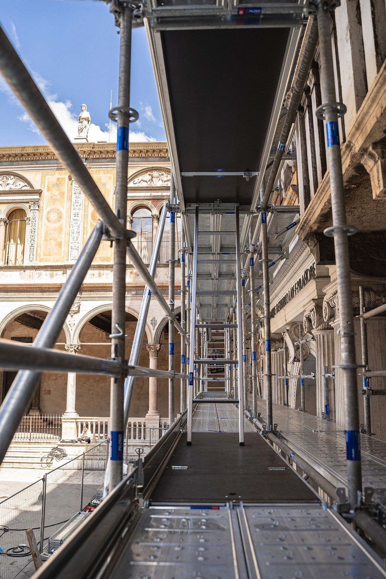 Ponteggio multidirezionale in acciaio zincato a caldo MULTIDIREZIONALE MP - Pilosio - Edilportale