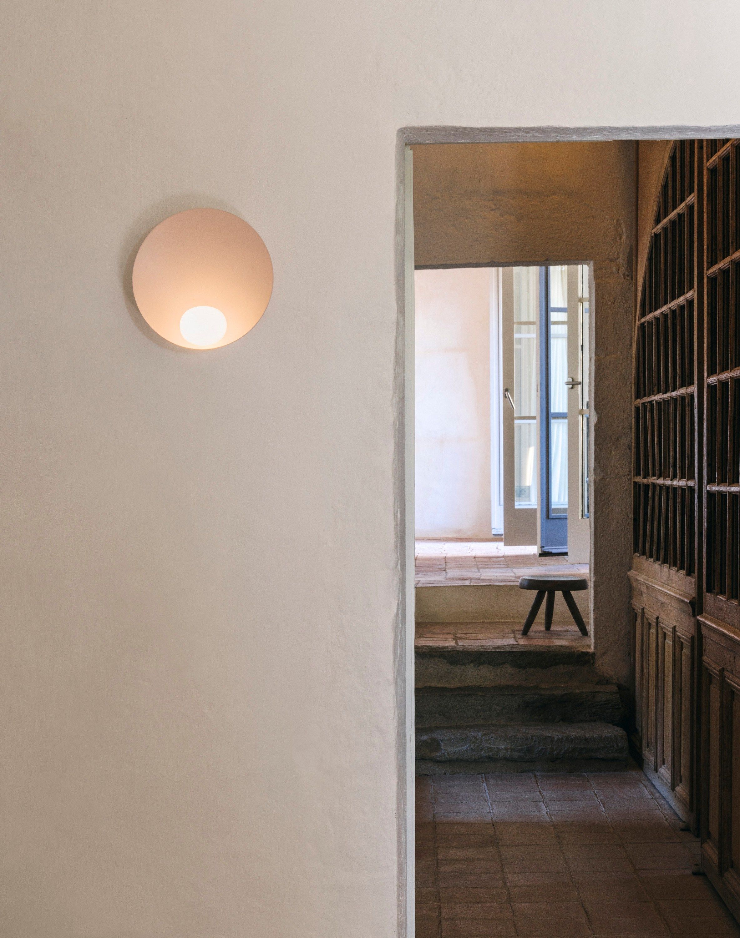 MUSA LED blown glass wall light By Vibia | design NOTE Design Studio
