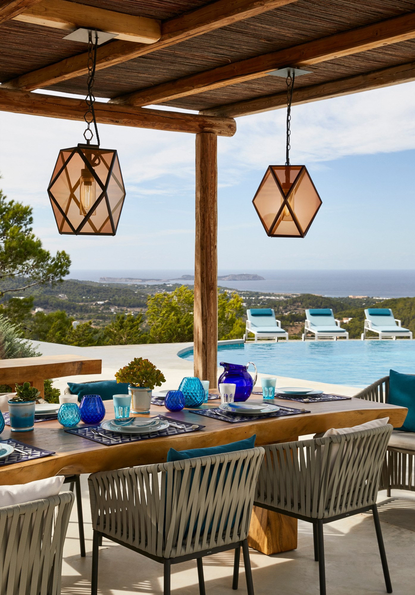 MUSE LANTERN OUTDOOR | Outdoor pendant lamp By Contardi design Tristan Auer