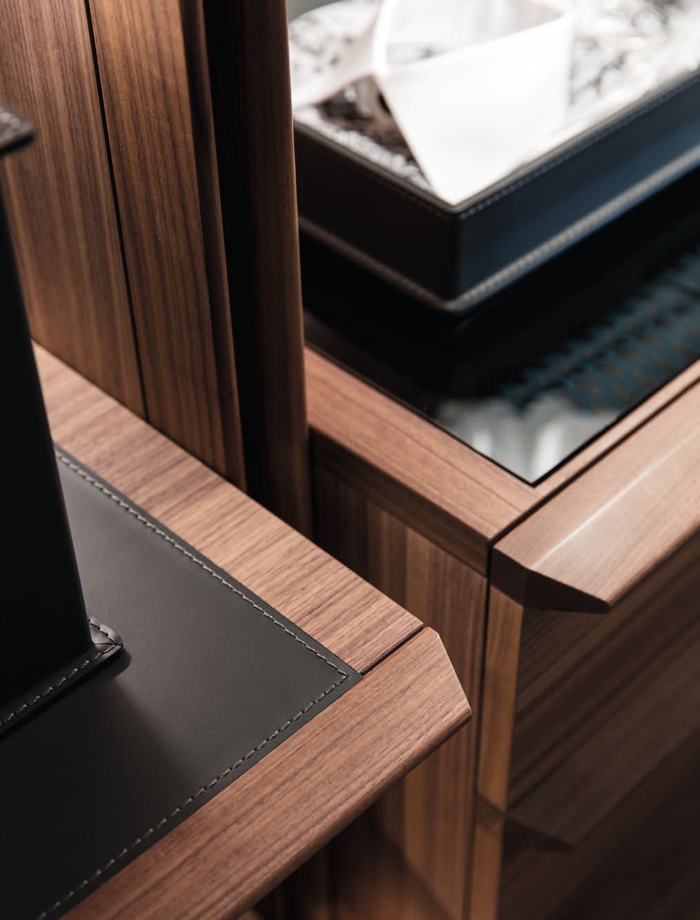 MY SUITE Sectional walk-in wardrobe By Porada | design Gabriele & Oscar ...