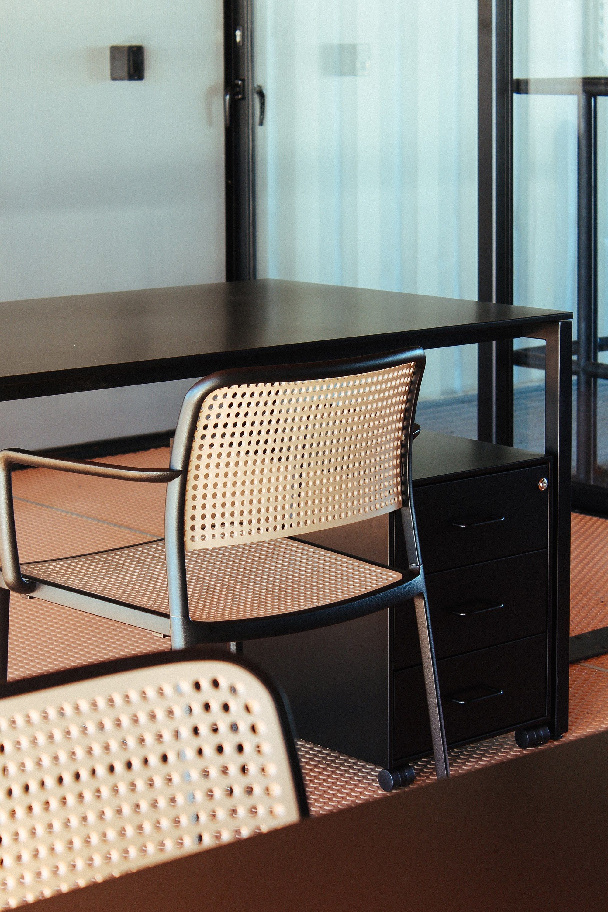 MYA Office drawer unit By Fantin