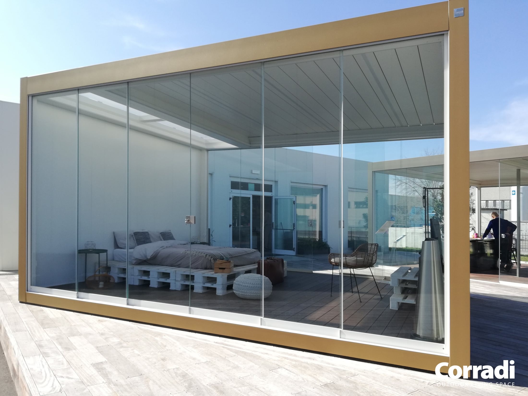 MYGLASS | Sliding glass facade Sliding glass and aluminium glass facade ...