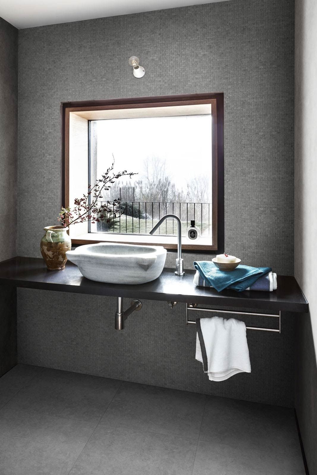 Indoor/outdoor full-body porcelain stoneware wall/floor tiles MYSTONE ...