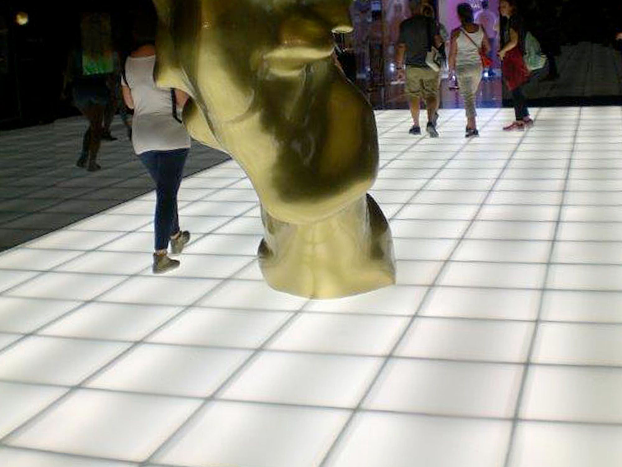 MADRAS® PIXEL FLOORING Anti-slip glass By Madras®