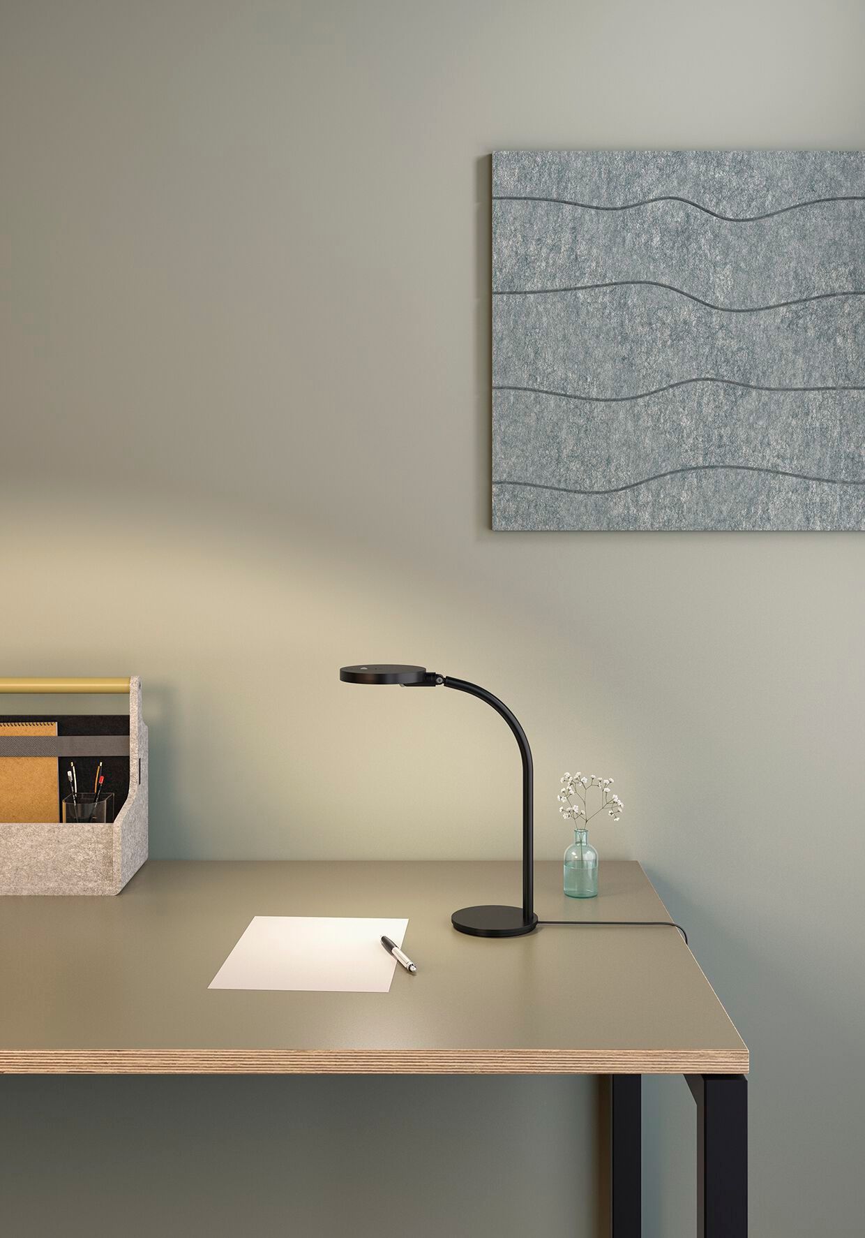 LOOLA MINI Adjustable LED desk lamp with dimmer By Manade | design ...