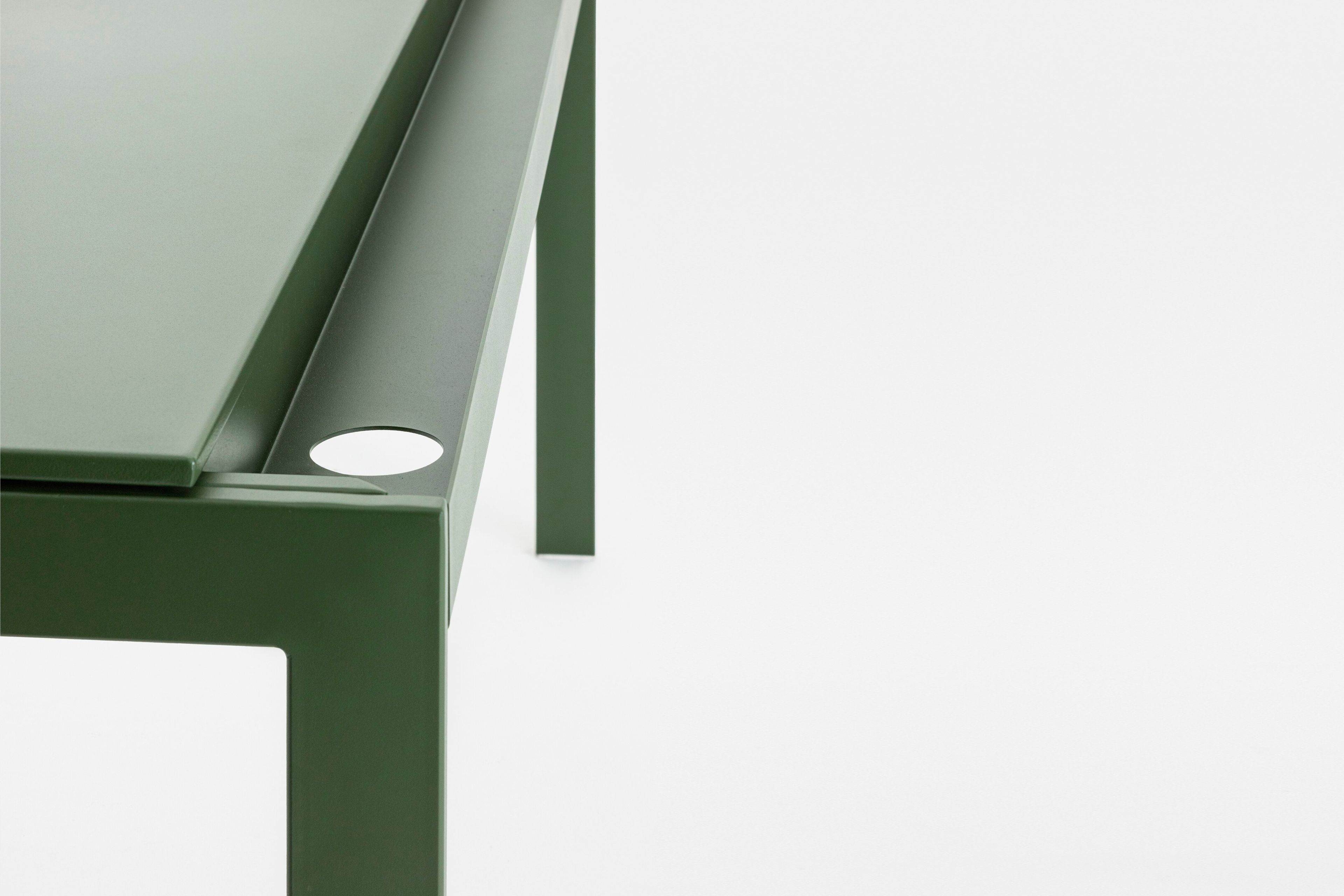 FOIL WORKSTATION Multiple metal office desk with cable management By Mara