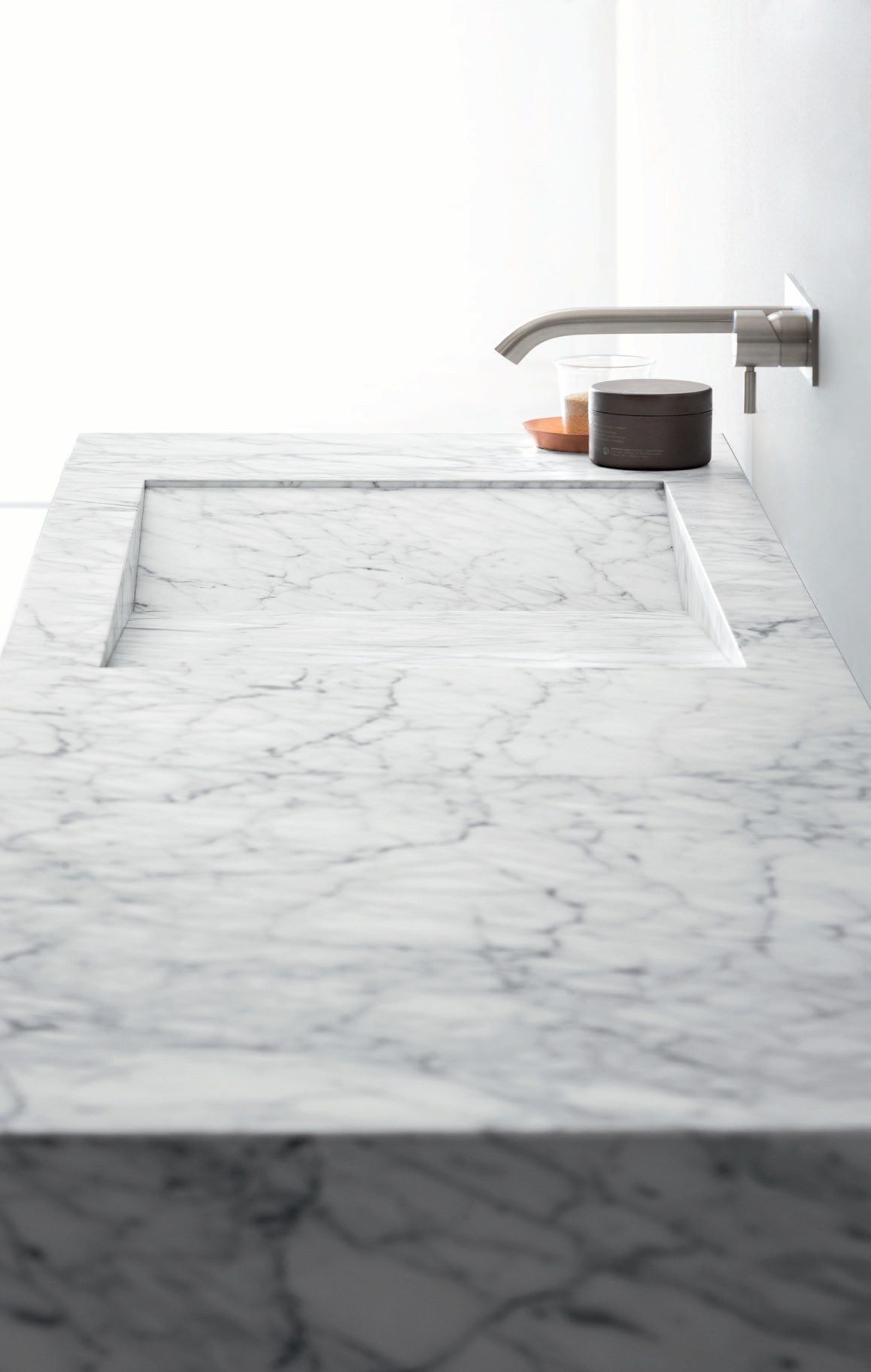 UNICO Rectangular marble washbasin with integrated countertop By Rexa