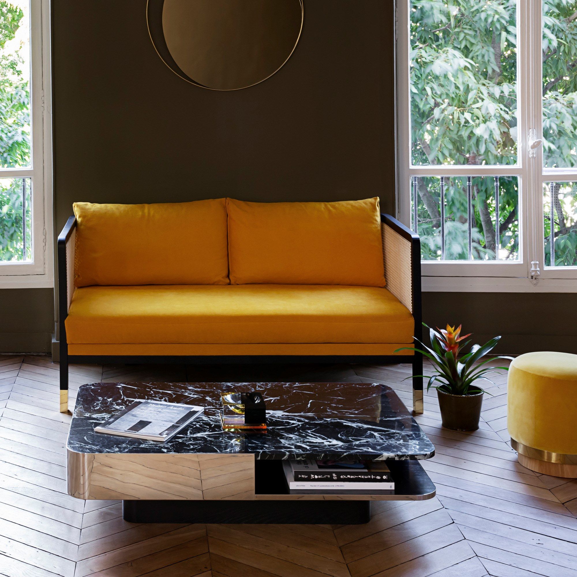 Marble coffee table By RED EDITION