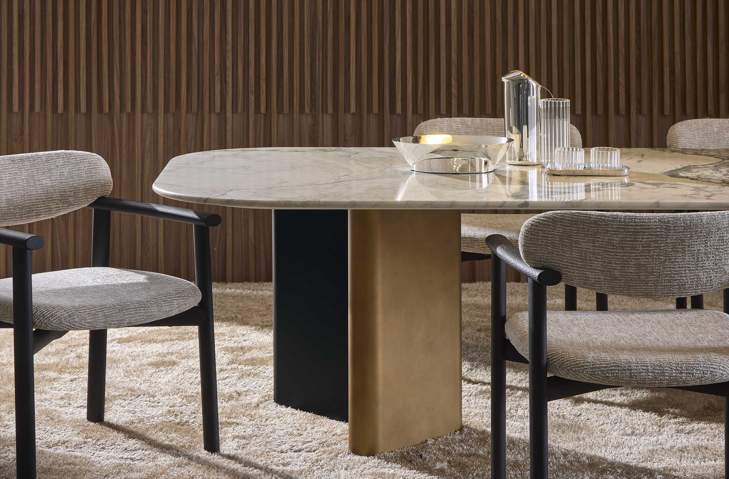 ONNO Table By Marelli | design Luca Erba