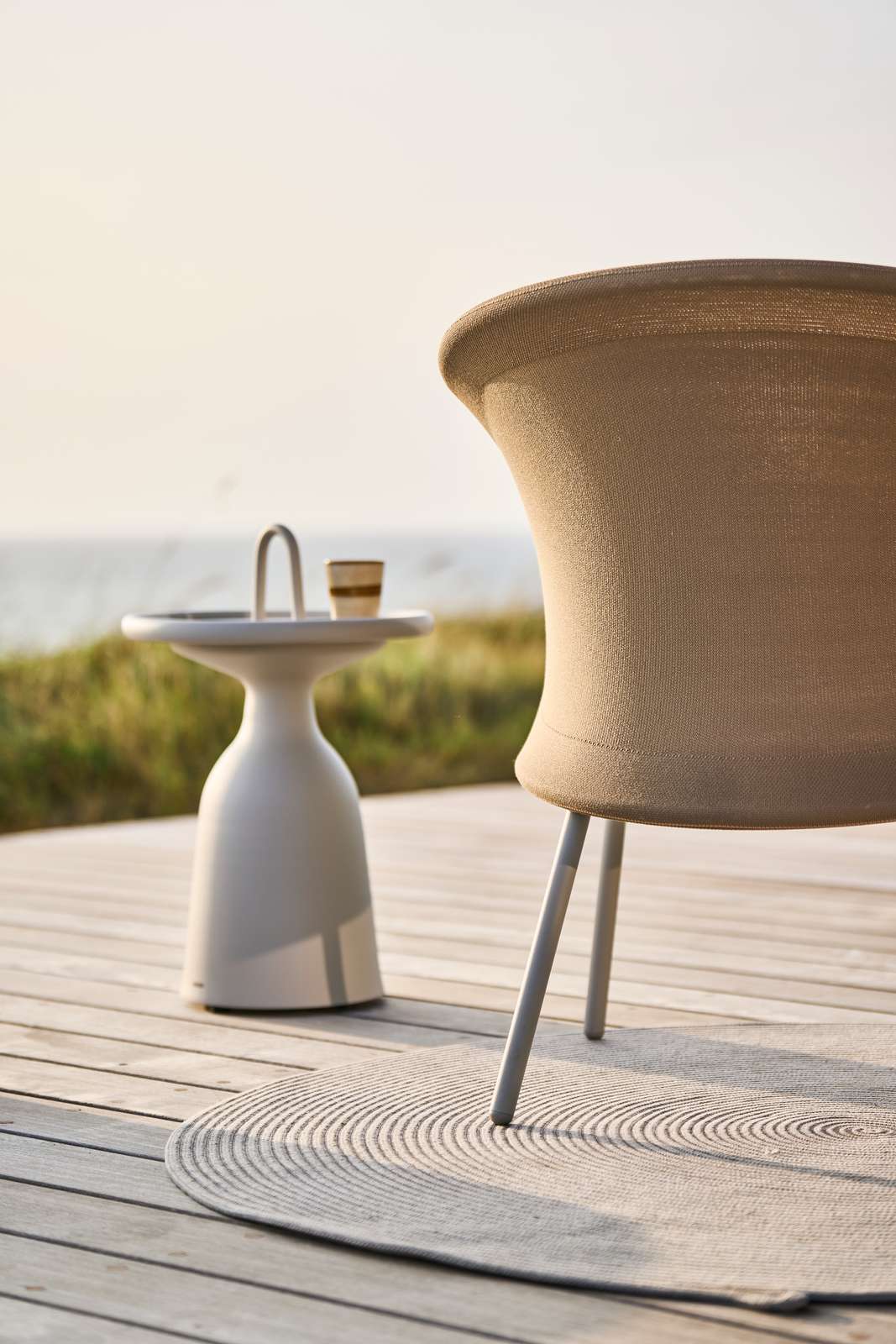 MINDO 104 Aluminium high side table By Mindo
