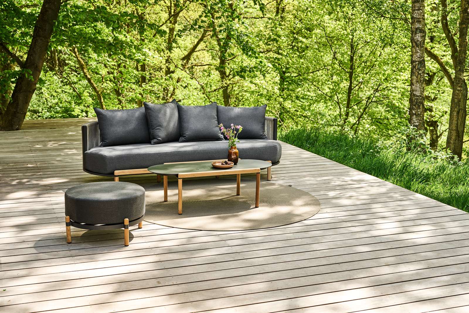 MINDO 107 Garden sofa By Mindo