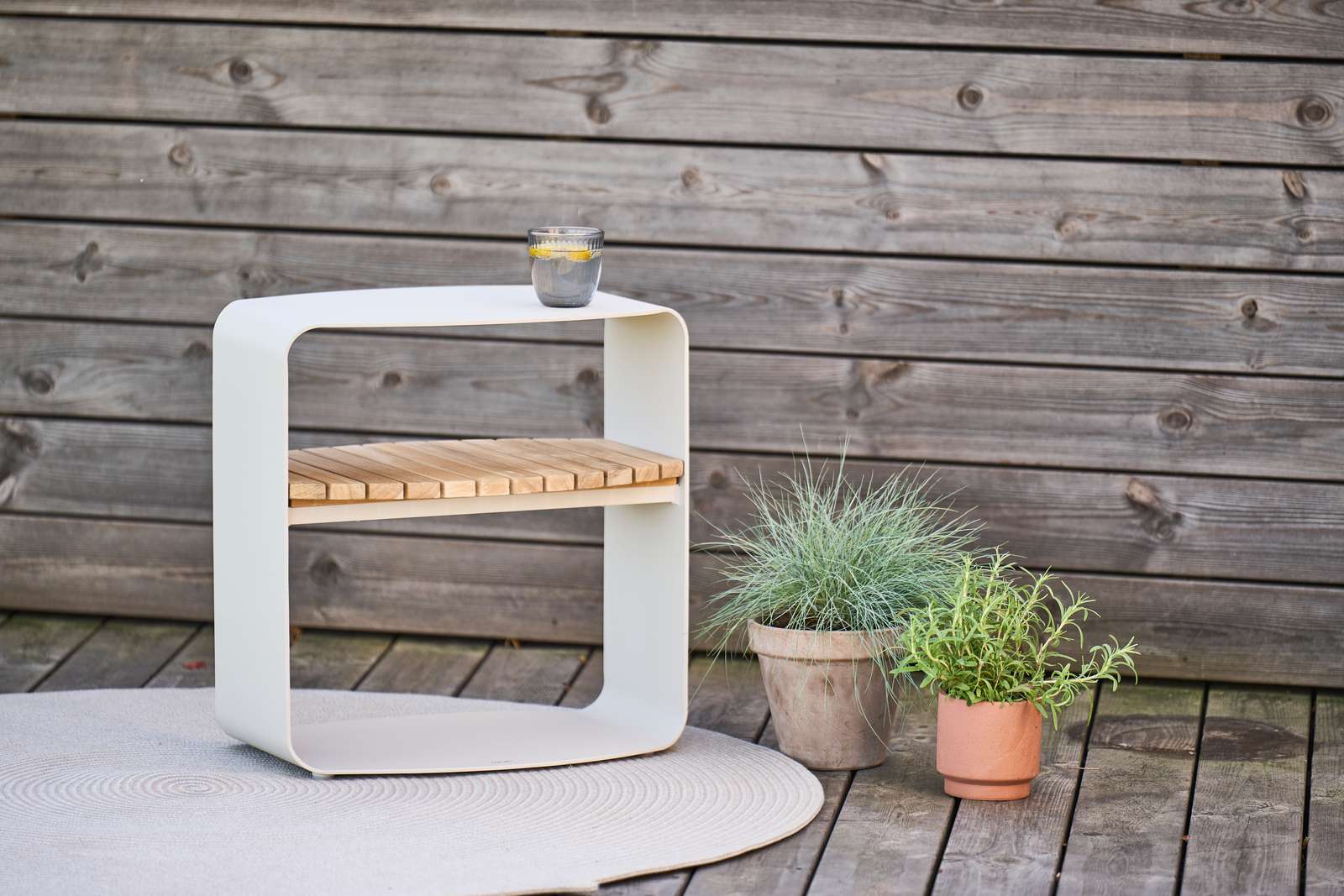 MINDO 109 Aluminium and teak garden side table with integrated magazine ...