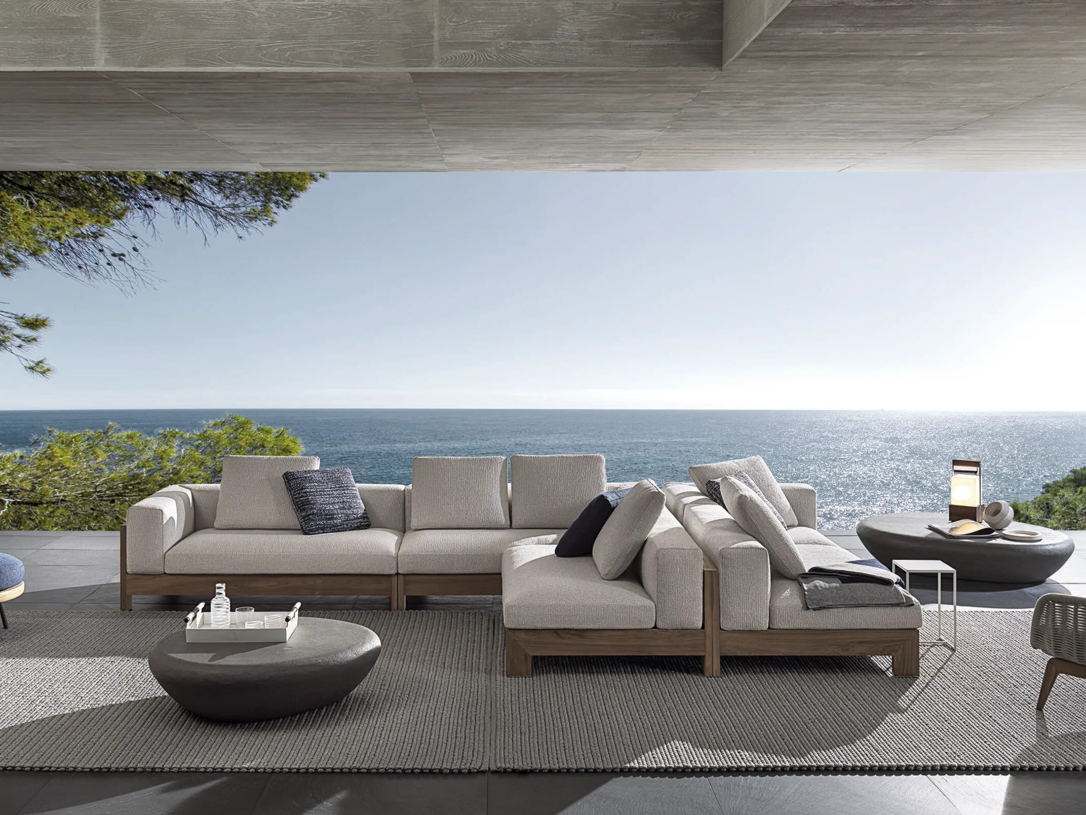 ALISON IROKO NATURE Garden sofa By Minotti | design Roberto Minotti ...