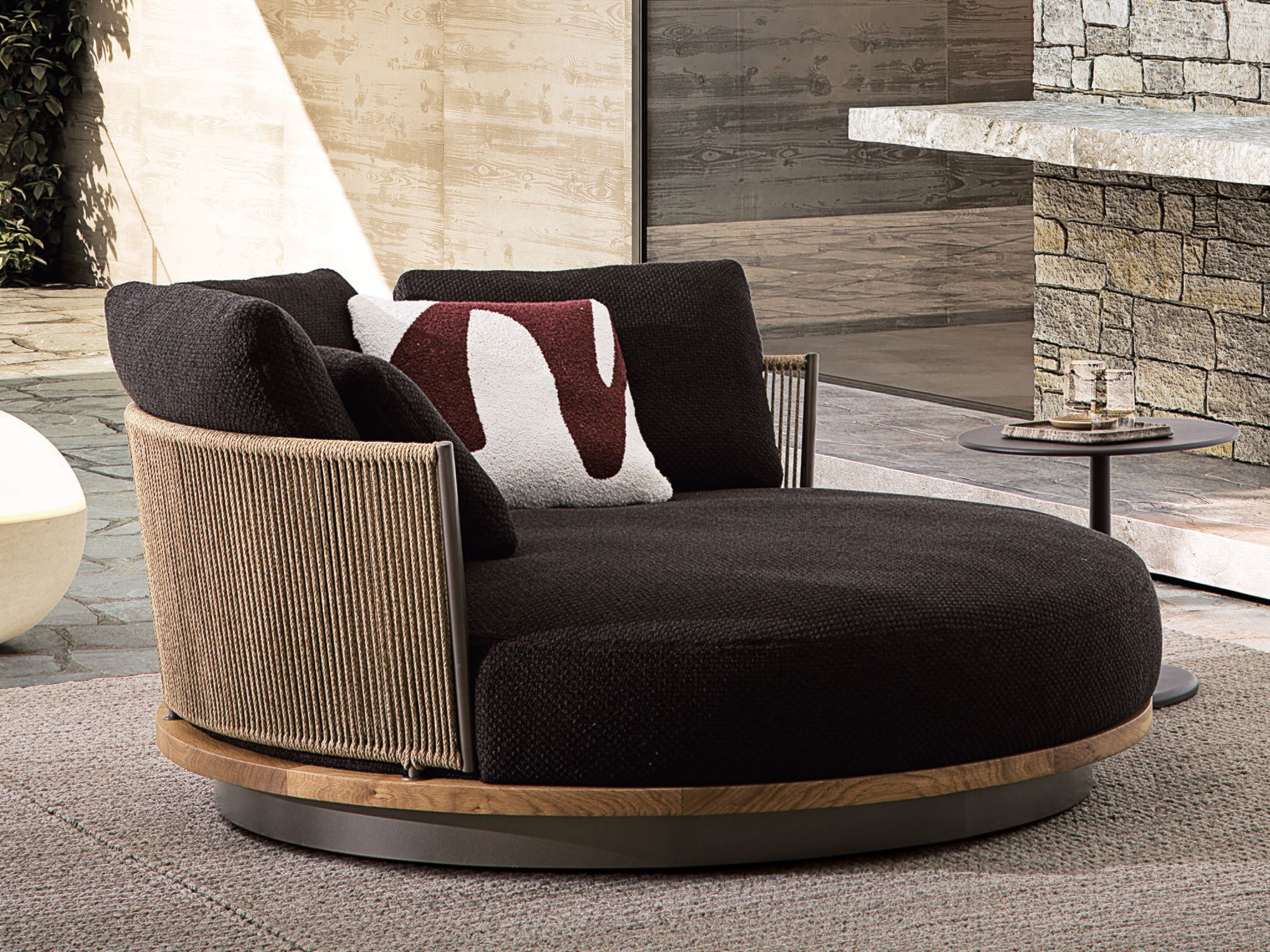 DAYLIGHT Garden daybed By Minotti