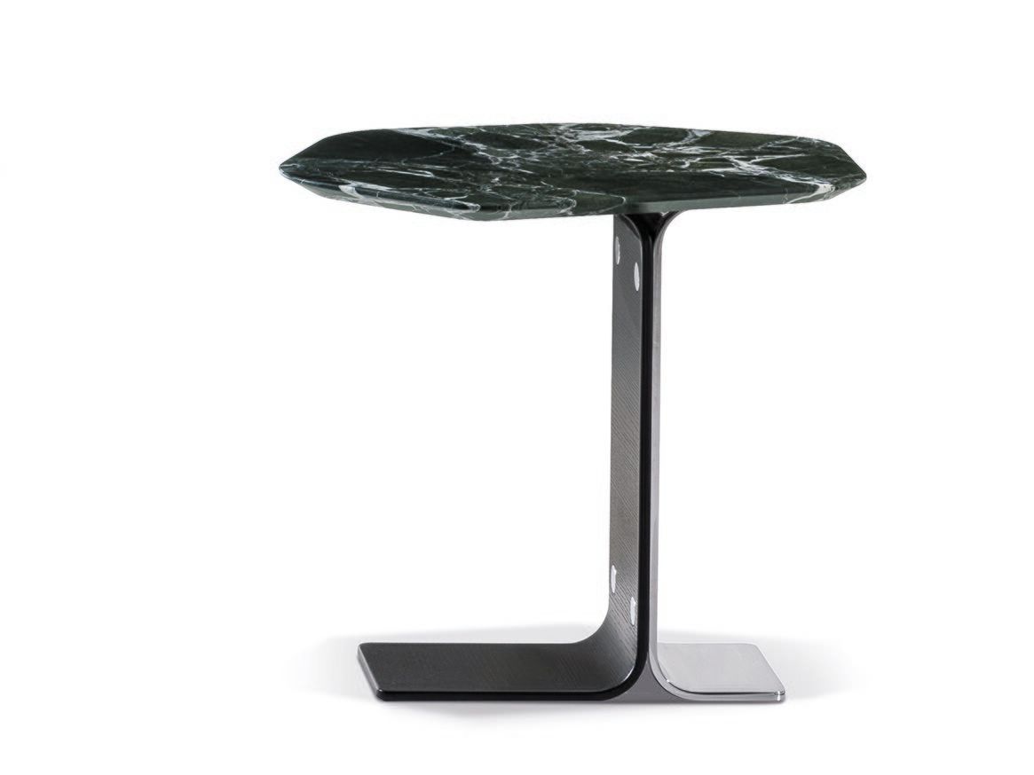 ETHAN Coffee table By Minotti