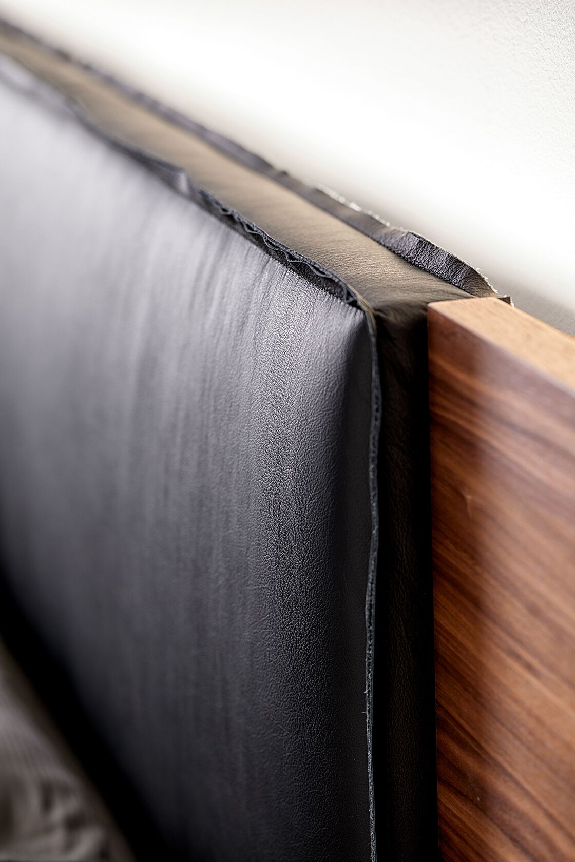 YORK Bed By Modesign