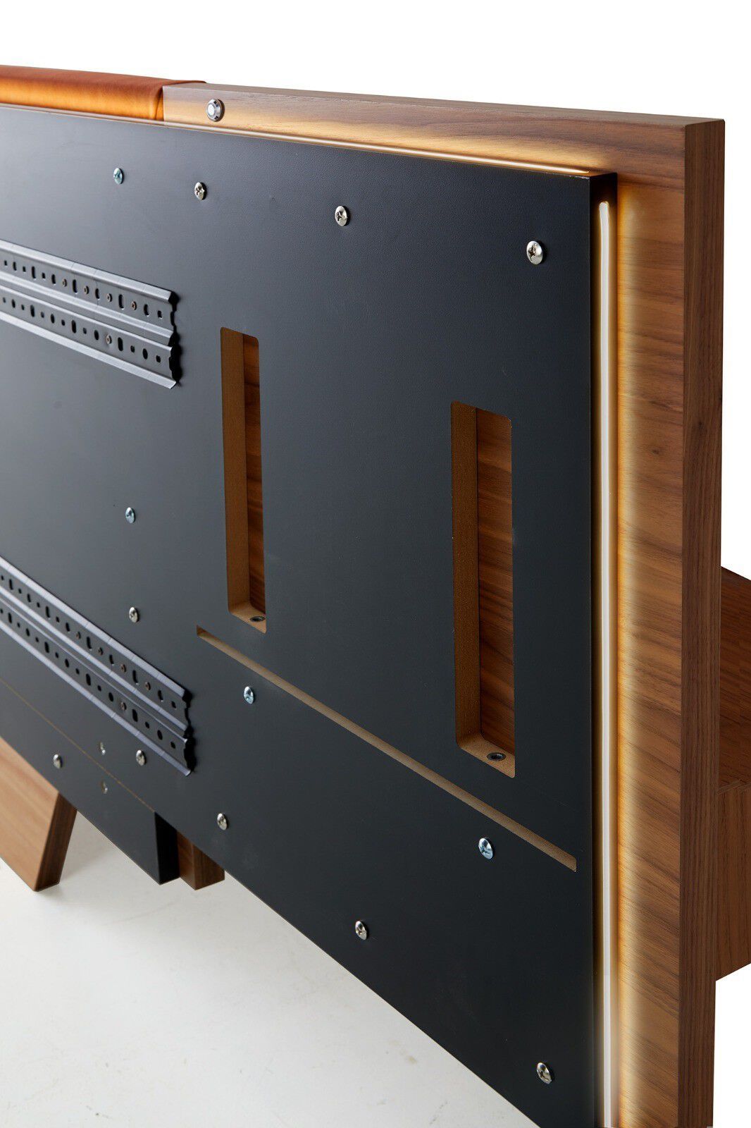 YORK Bed By Modesign