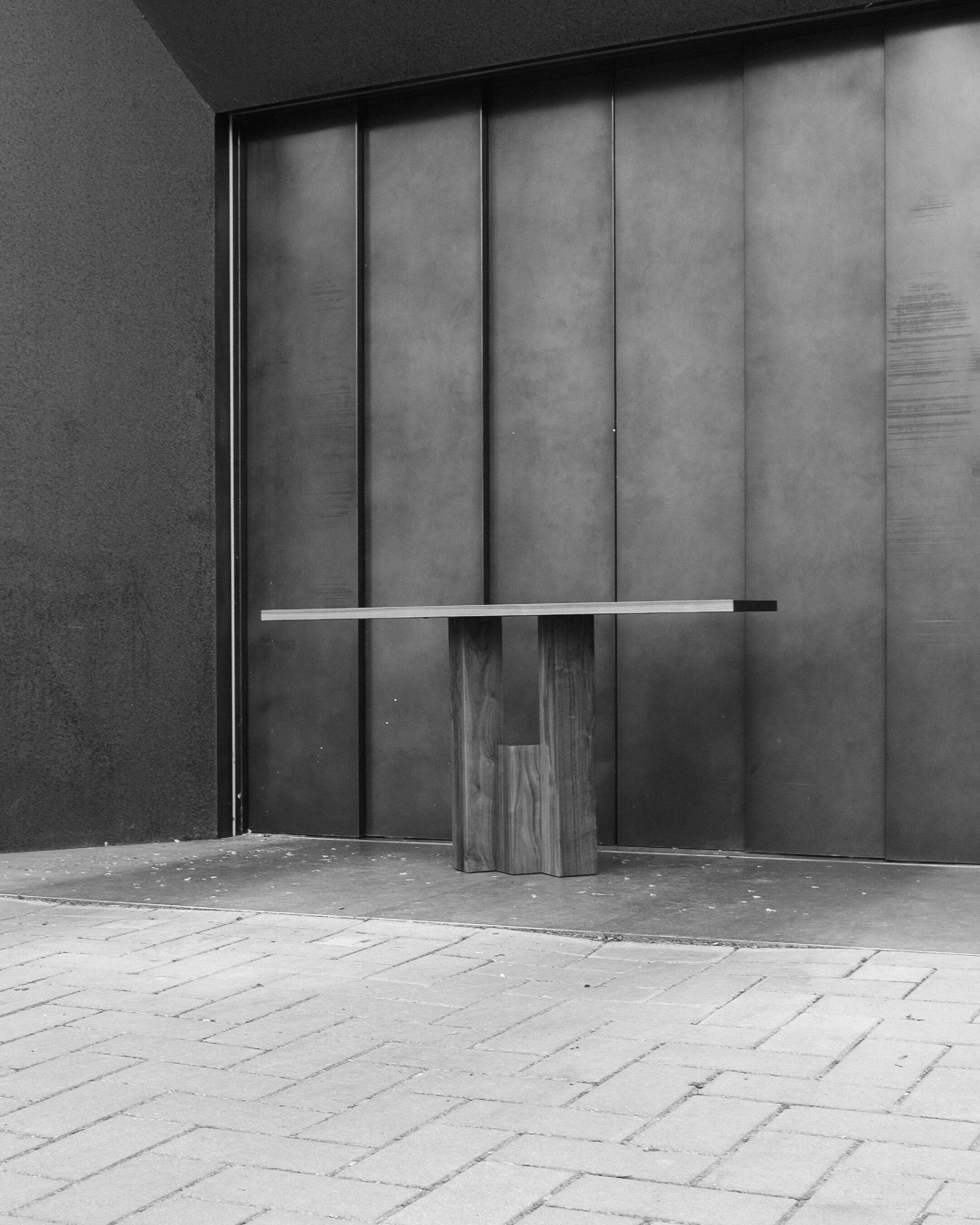 FENESTRA Console table By Mokko