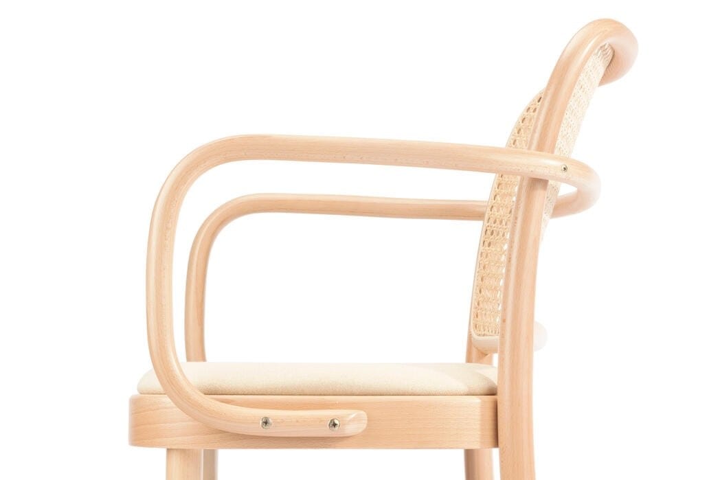 811 | Chair with armrests By TON design Josef Frank