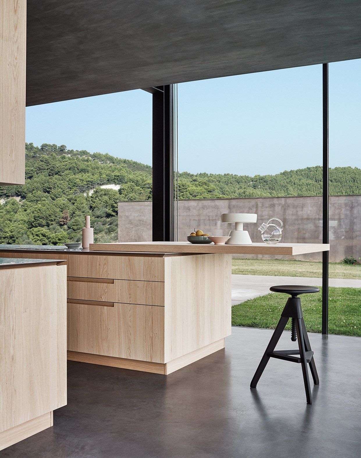 Kitchen with island N_ELLE - LIVING BY THE SEA N_Elle Collection By Cesar