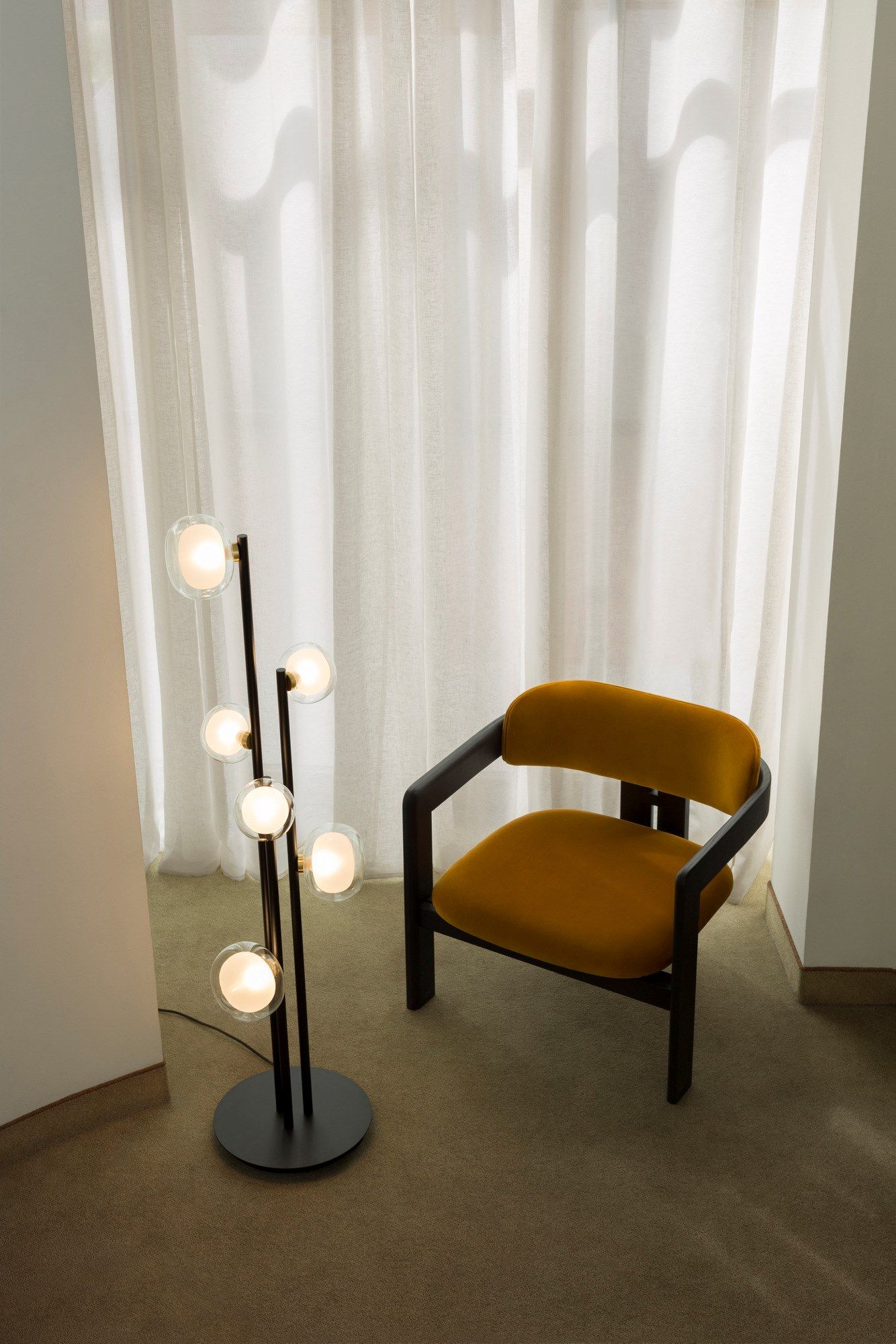 NABILA Metal floor lamp By Tooy | design Corrado Dotti