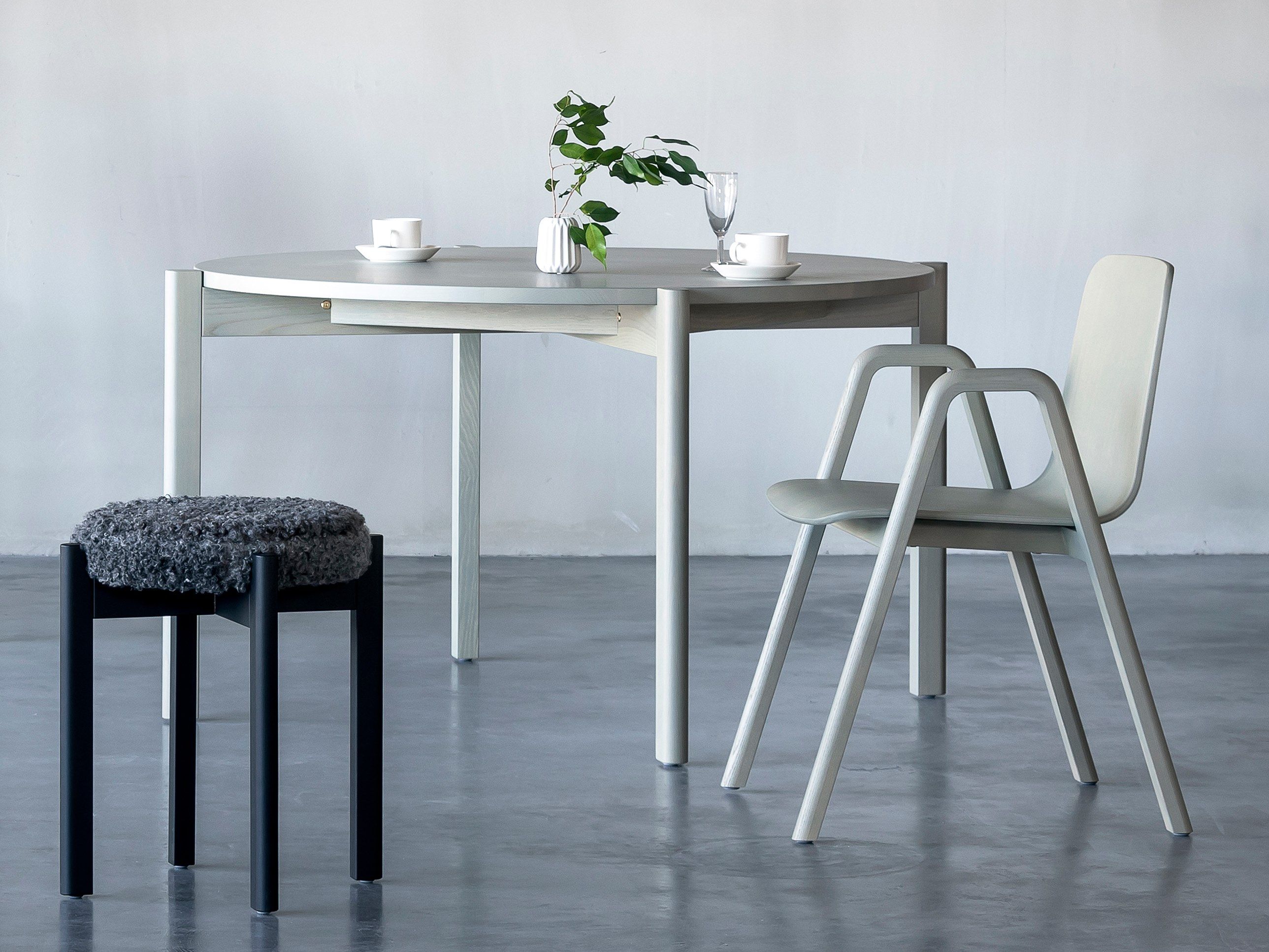 NAKU Round wooden dining table By Inno | design Harri Korhonen