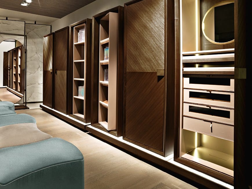 NARCISSE mirror By Giorgetti design Studio MVW