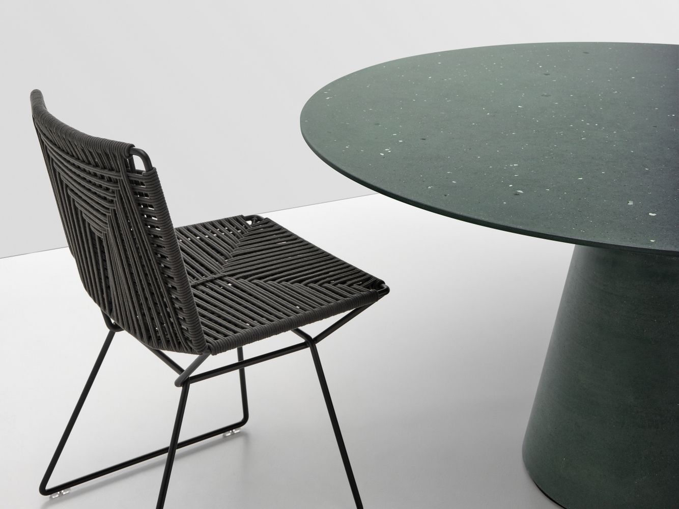 NEIL TWIST | Chair By MDF Italia design Jean-Marie Massaud