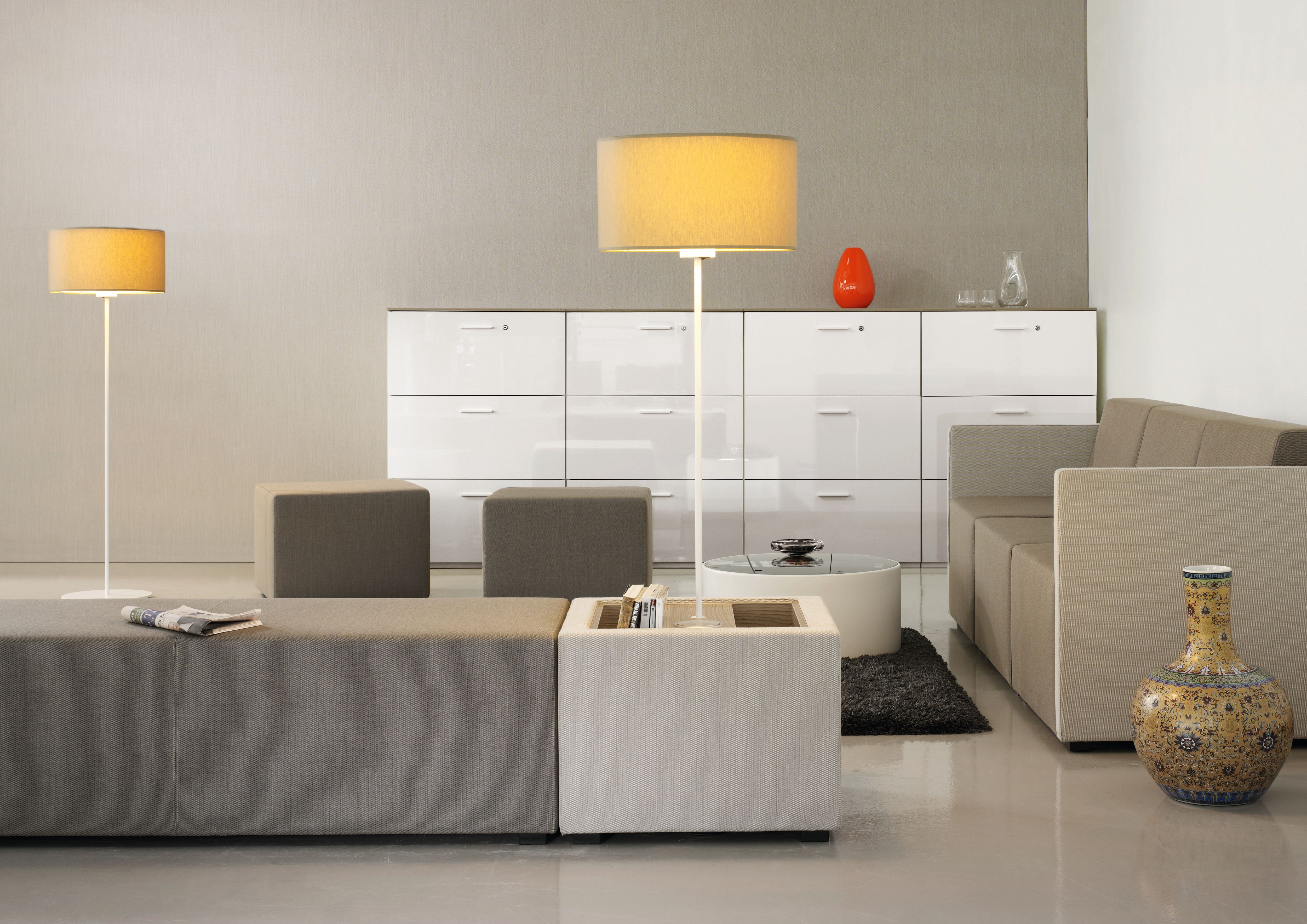 NET.WORK.PLACE | Modular sofa By König Neurath