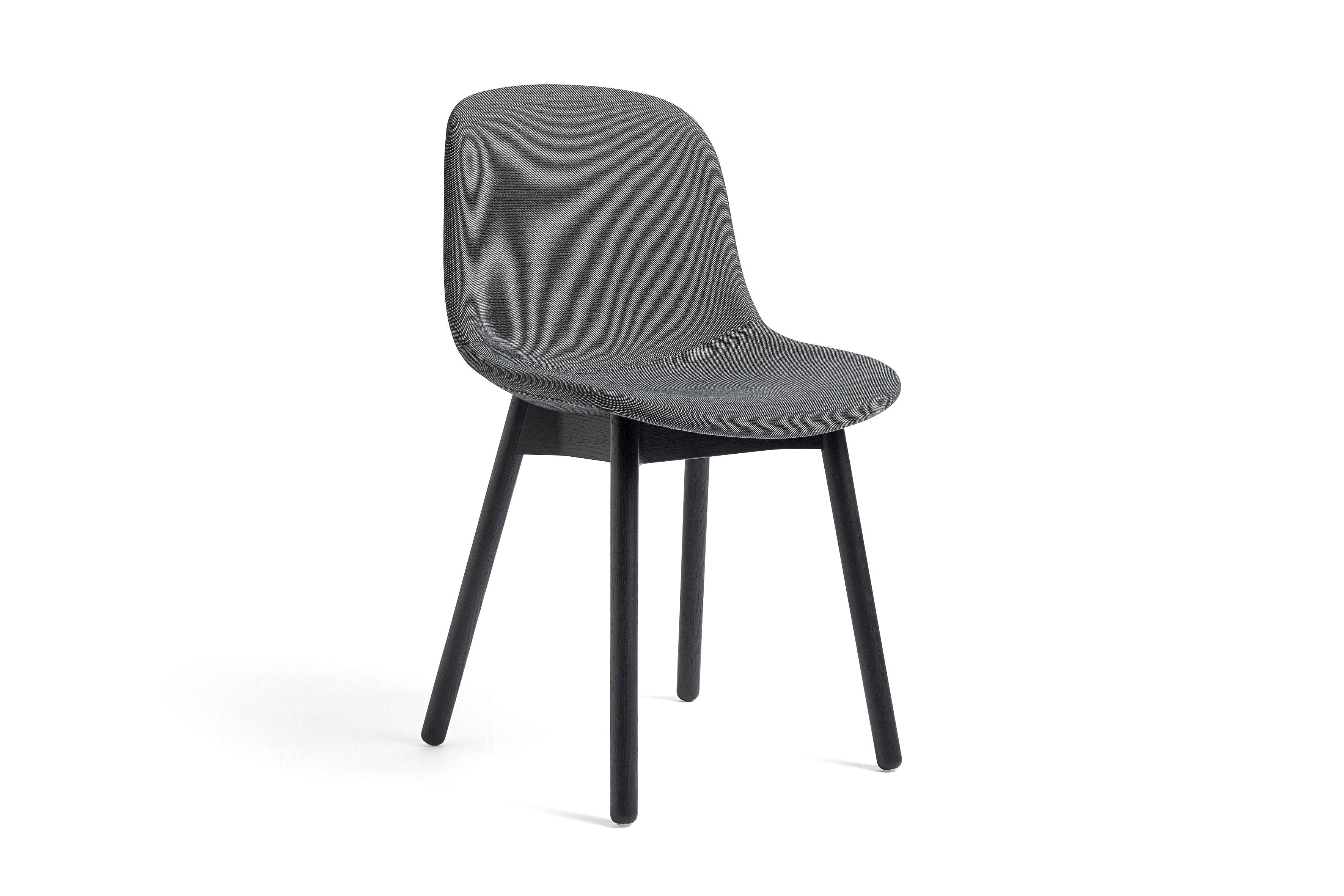 NEU 13 | Upholstered chair By Hay