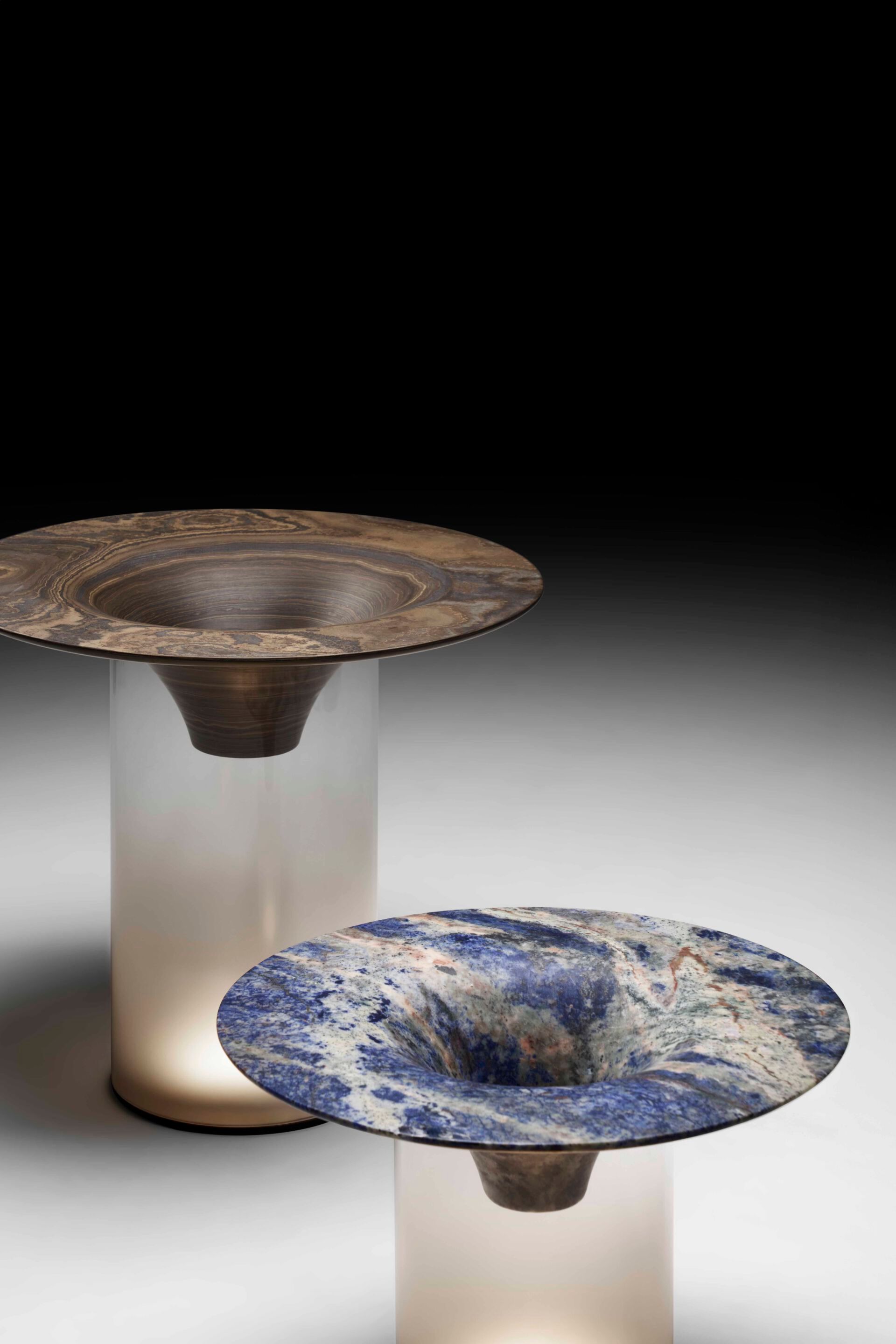 STROBILO Floor lamp By NEUTRA