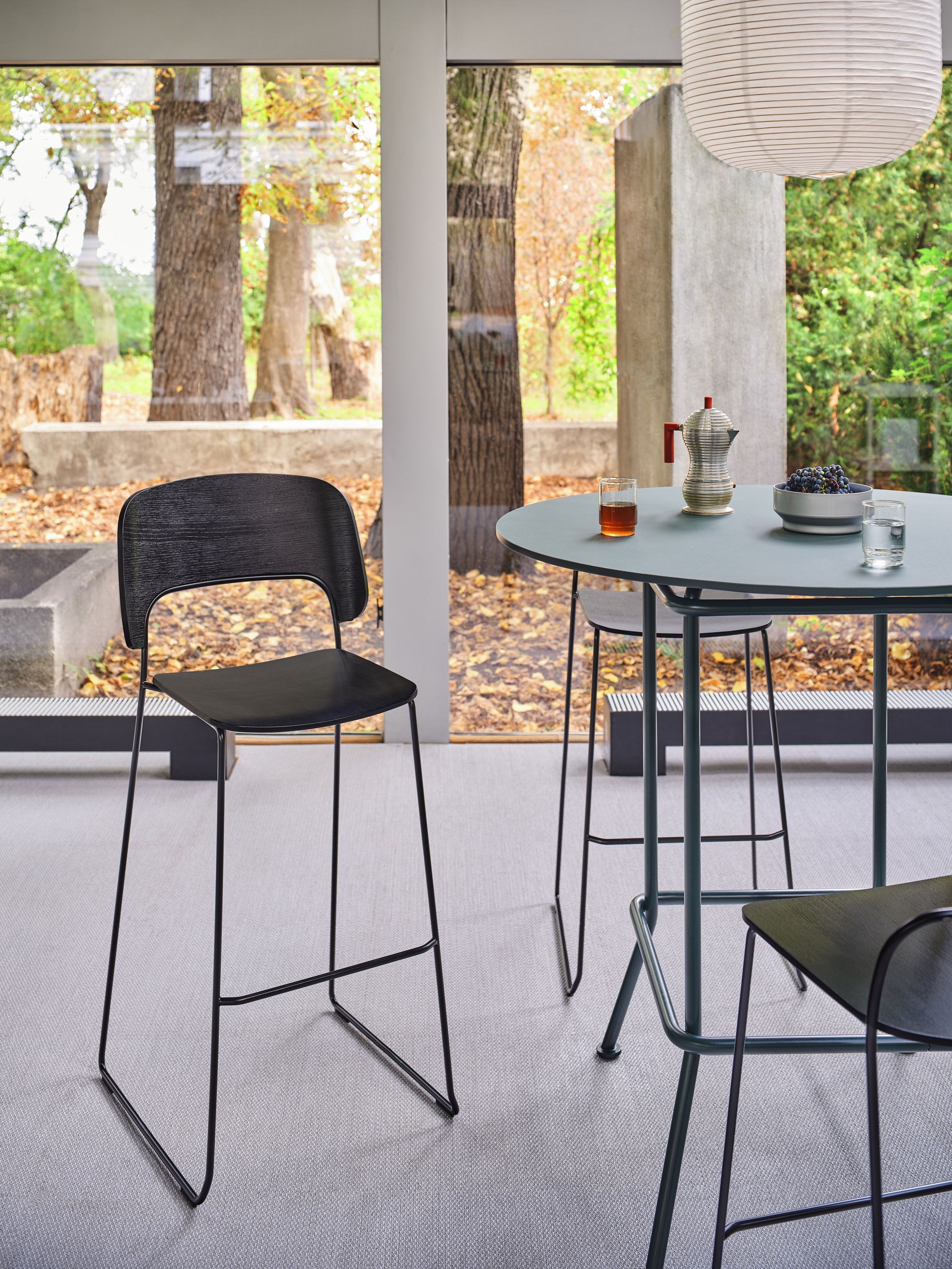 NEW SCHOOL Rectangular metal high table By MDD