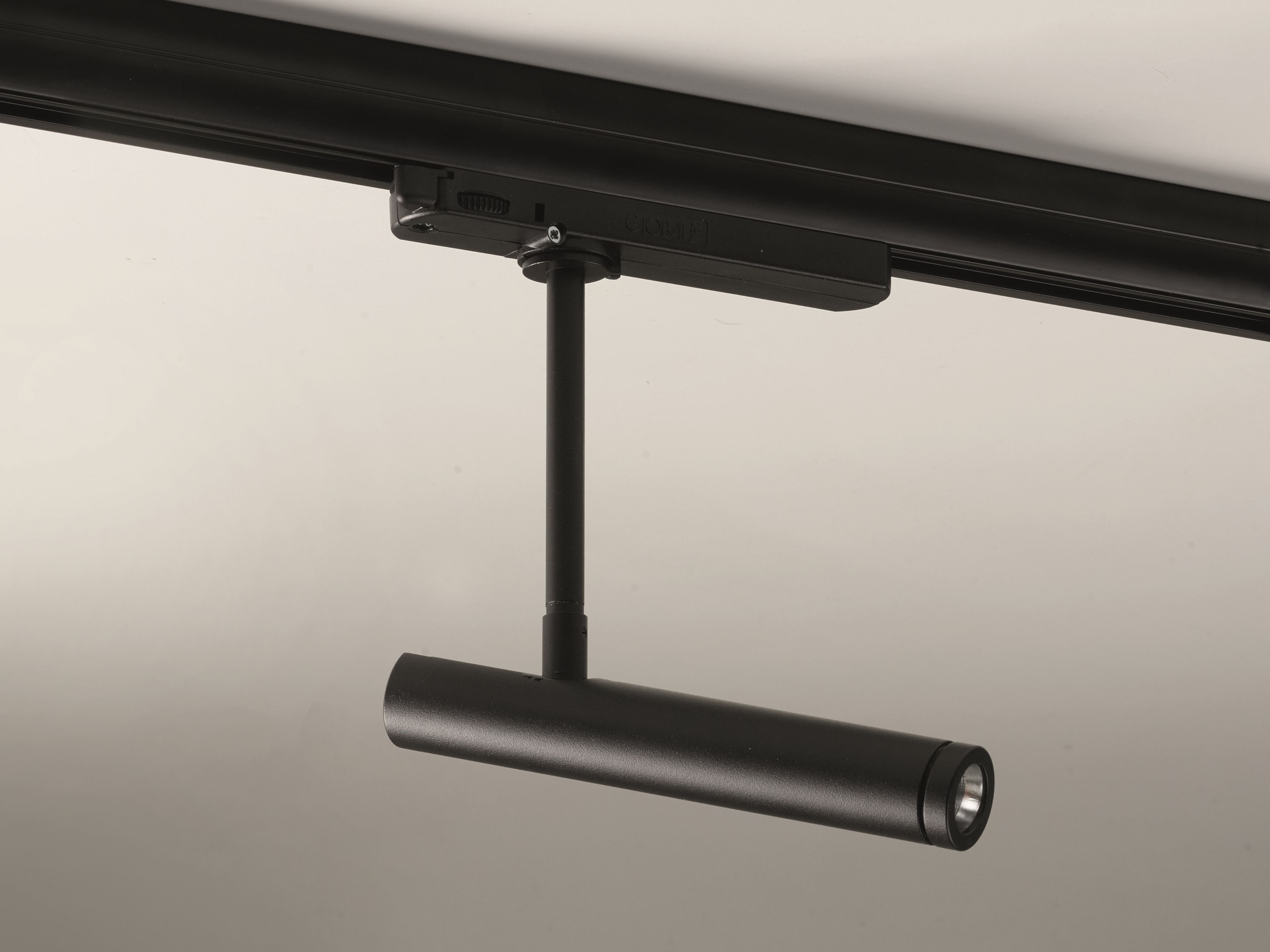 NEWTON SLIM TRACK 230 Track-Light By EGOLUCE