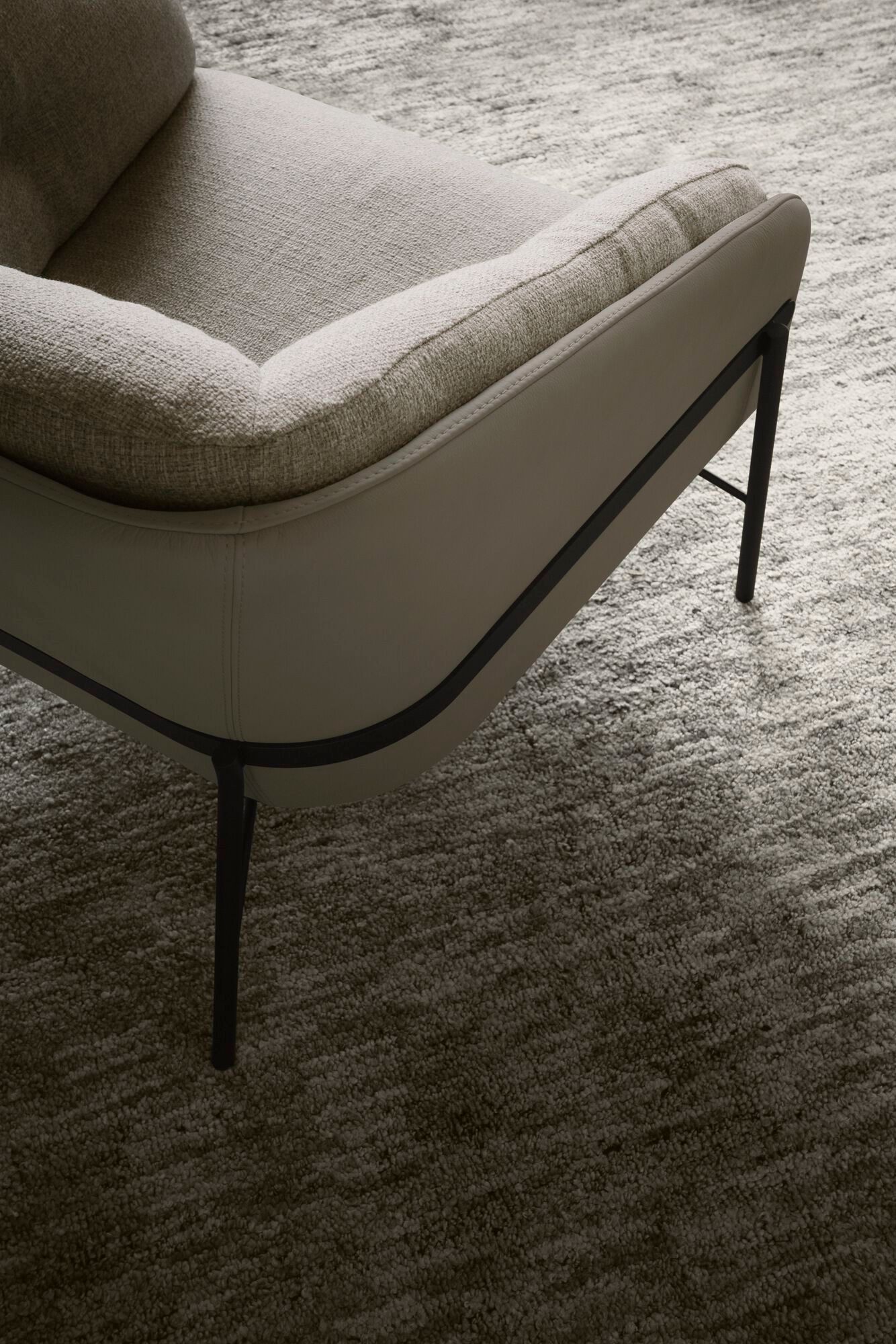 FASHION Easy chair By NICOLINE