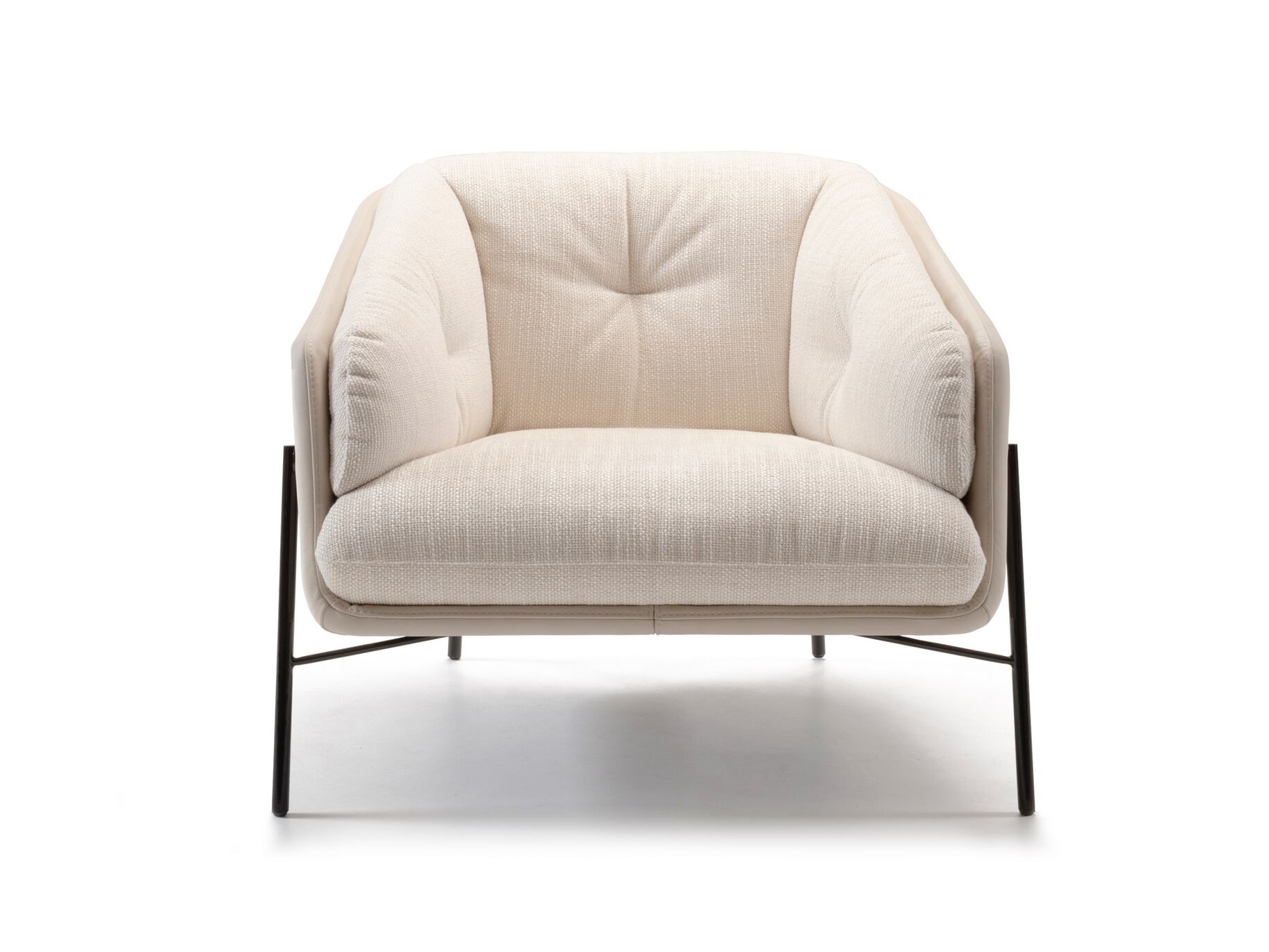 FASHION Easy chair By NICOLINE