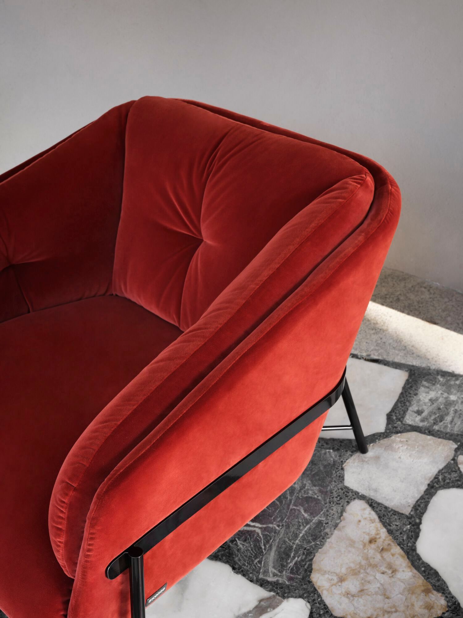 FASHION Easy chair By NICOLINE