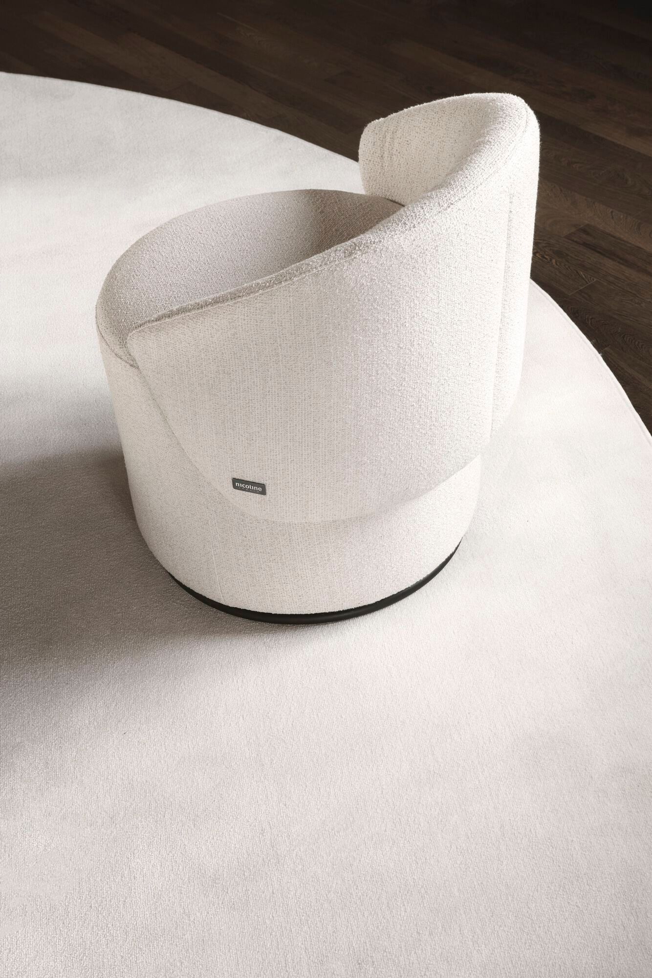 MADELEINE Easy chair By NICOLINE