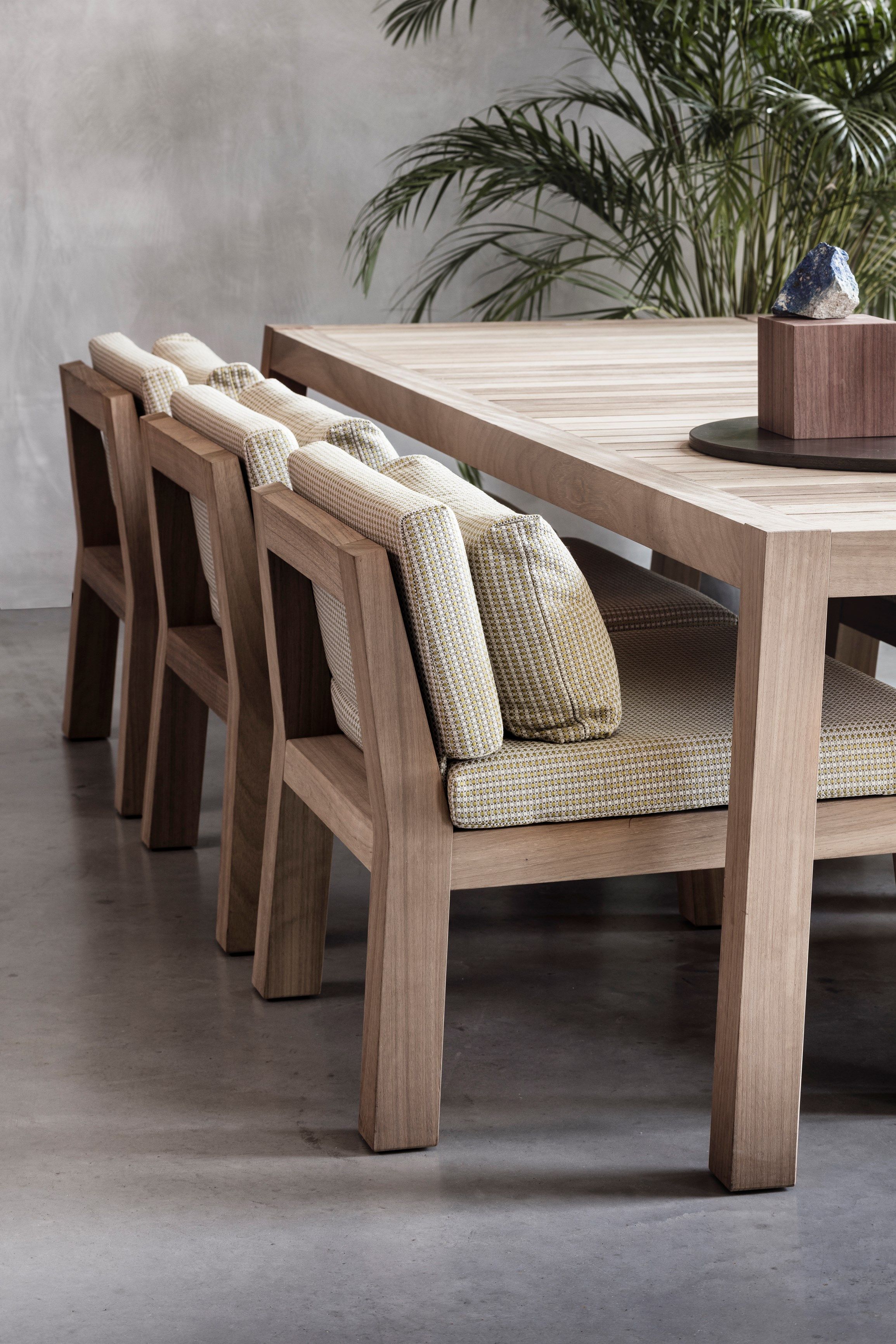 ANNE Rectangular wooden garden table By Piet Boon | design Piet Boon