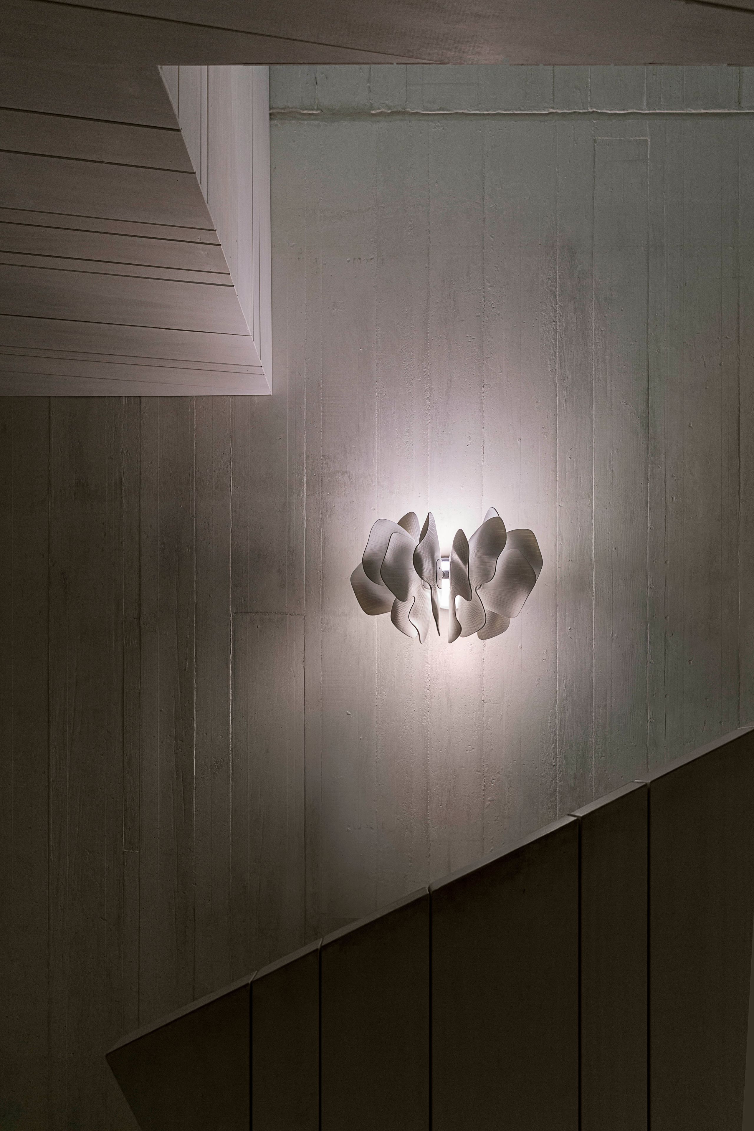 NIGHTBLOOM Handmade porcelain wall lamp By Lladró | design Marcel Wanders