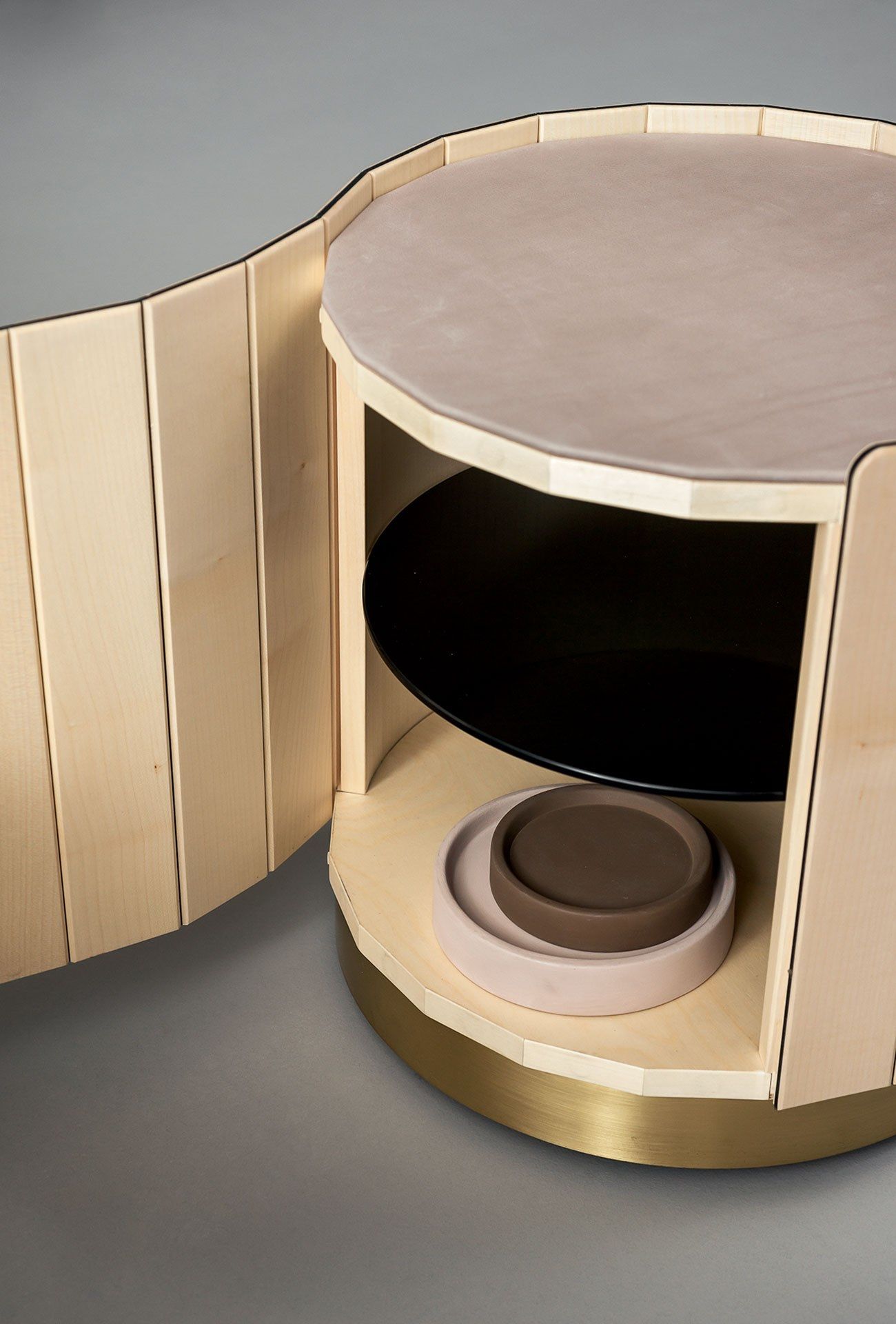 NINFEA Bedside table By Baxter | design Pietro Russo