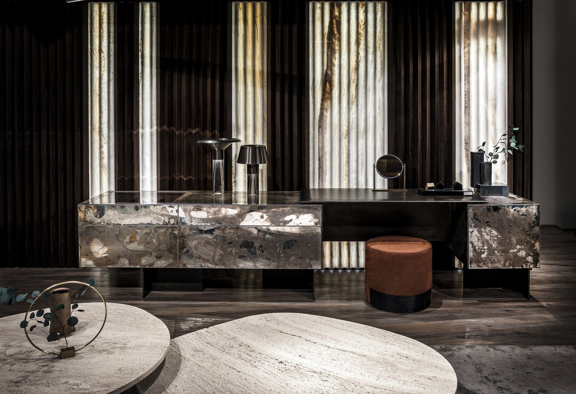 NOCTIS VANITY Metal dressing table By Henge | design Massimo Castagna