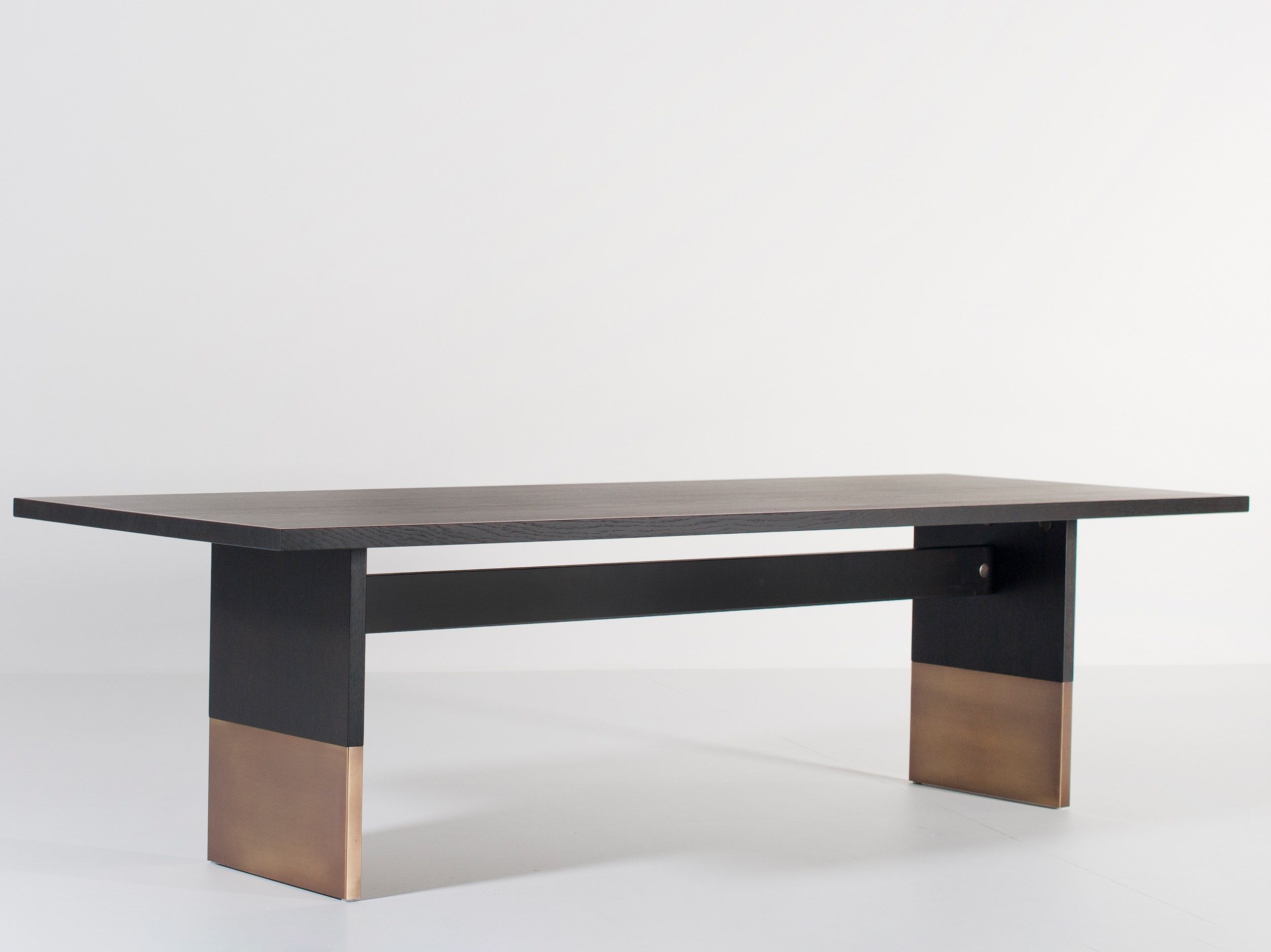 NOTA BENE Rectangular solid wood dining table By Van Rossum | design Marlieke van Rossum