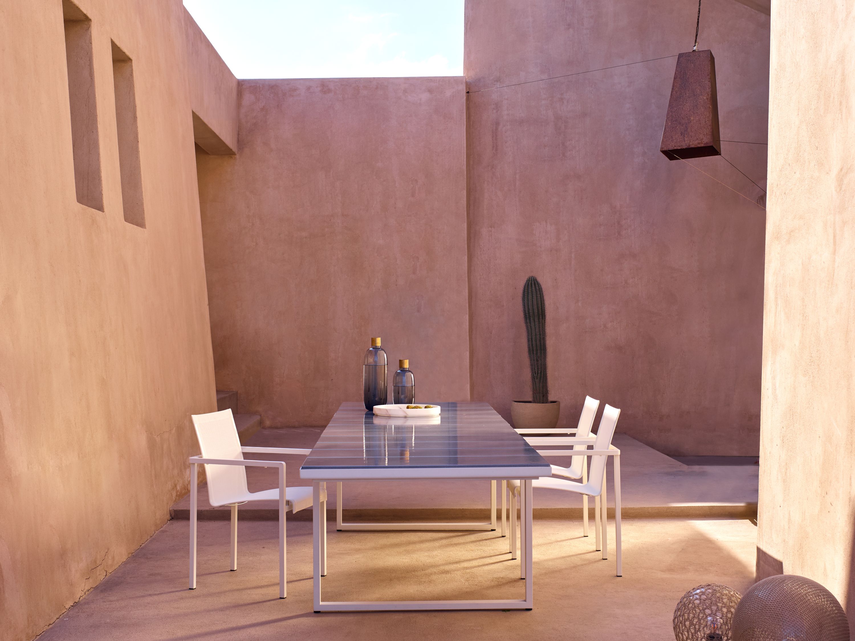 NOX | Dining table By TRIBÙ