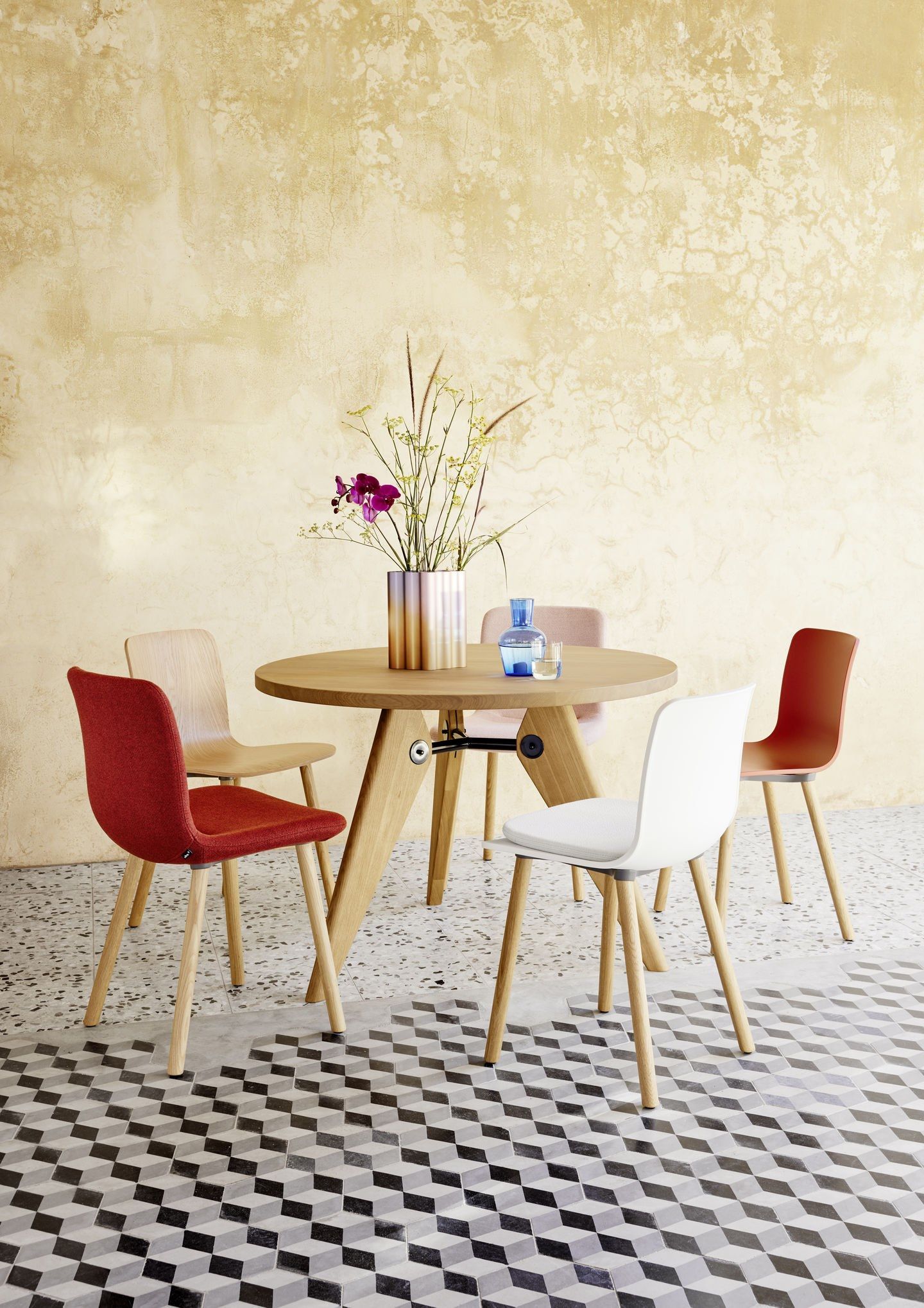 NUAGE ABSTRAIT LIMITED EDITION vase By Vitra design Ronan & Erwan ...